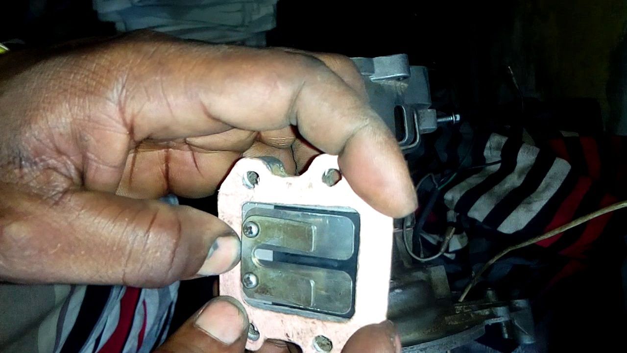 2 Stroke Engine Rebuild Plus Governor Removal : 10 Steps - Instructables