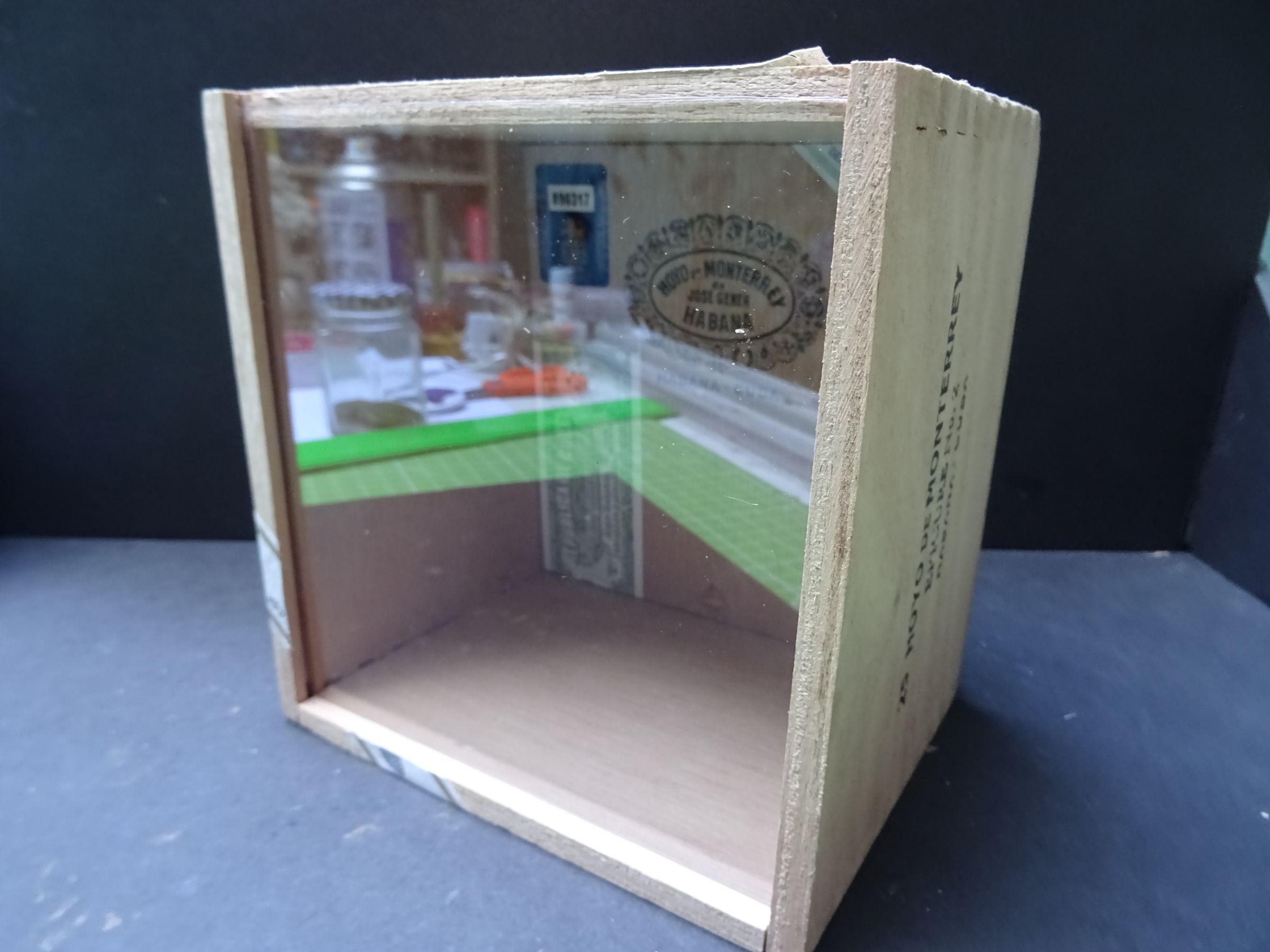 Cigar Box Keepsake Frame : 5 Steps (with Pictures) - Instructables