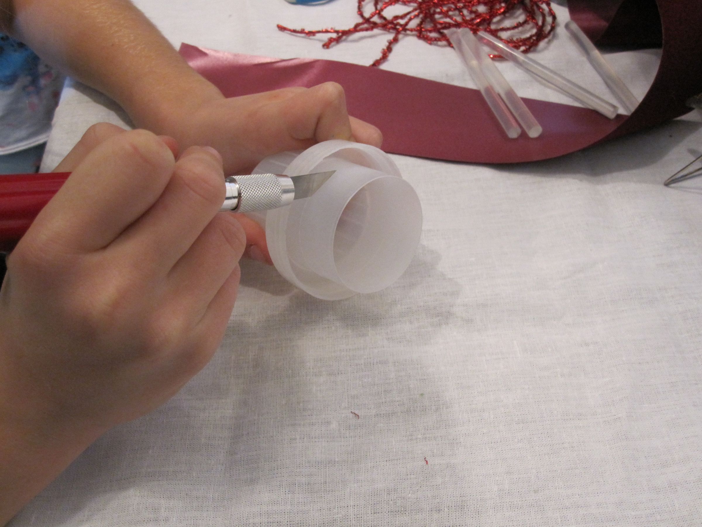 FROSTY'S TOP HAT ORNAMENT From a Recycled Laundry Cap : 4 Steps ...