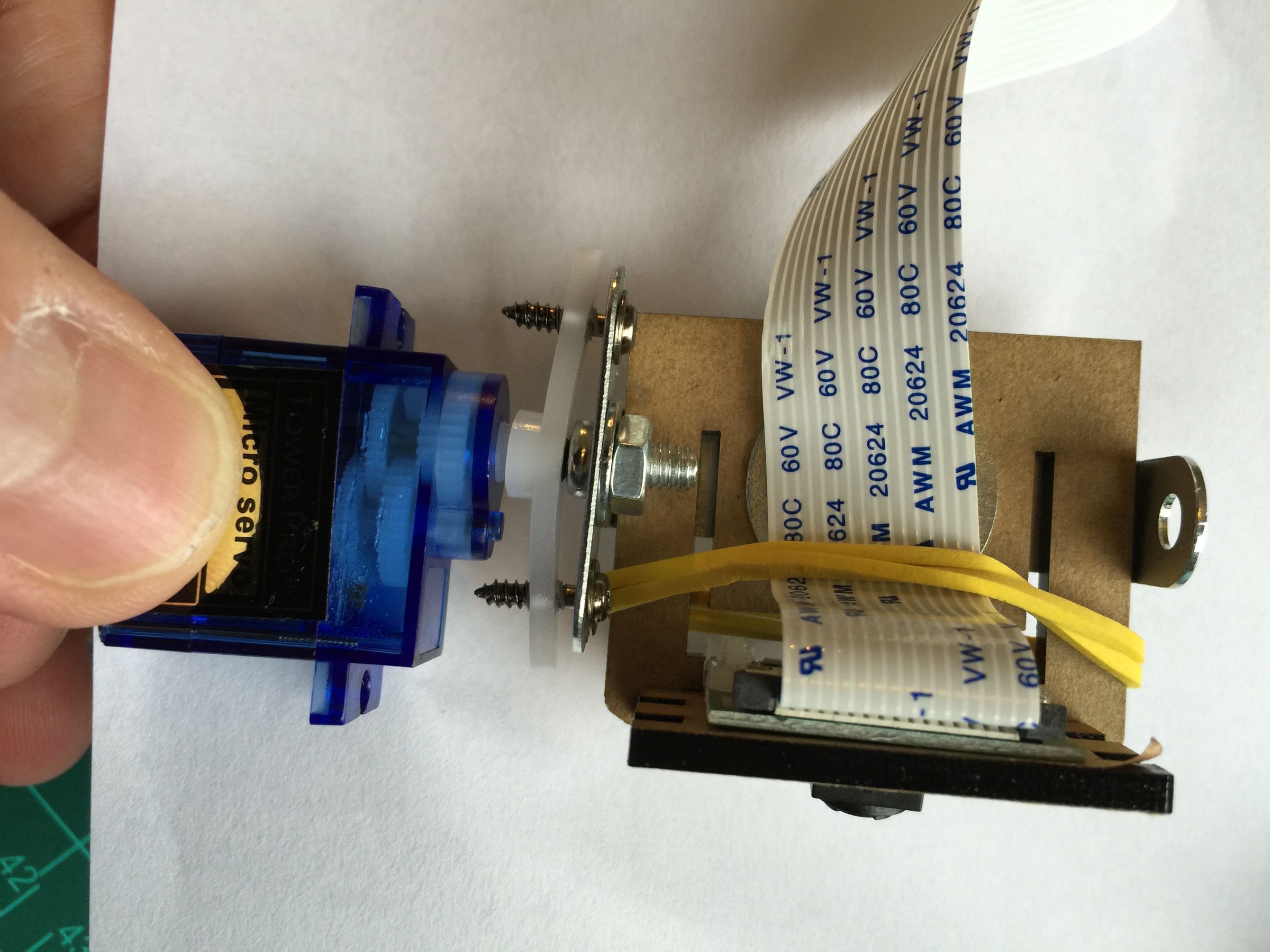 IoT: Raspberry Pi Robot With Video Streamer and Pan/Tilt Camera Remote ...
