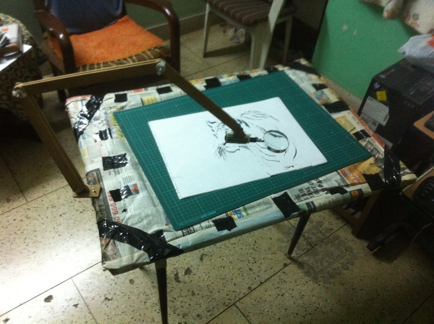 Magnifying Glass Holder : 7 Steps - Instructables