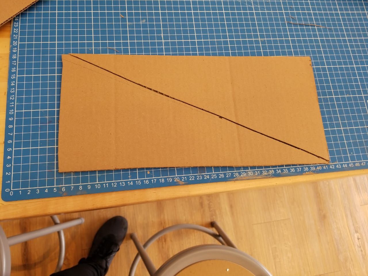 The Cardboard Flyer : 5 Steps - Instructables