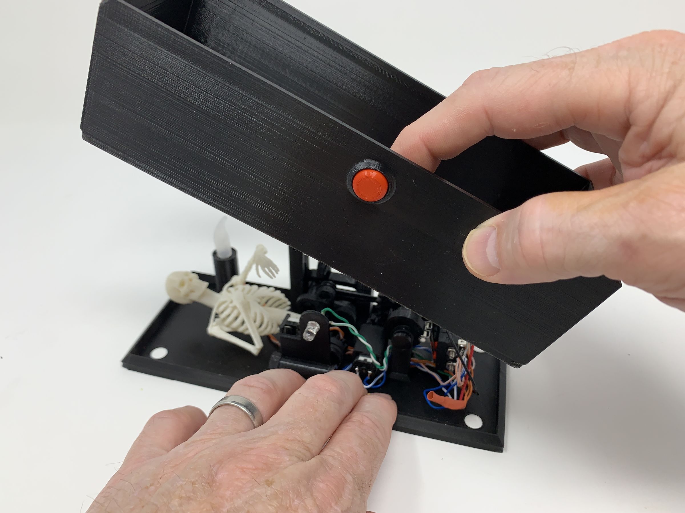 RIP Skeleton : 8 Steps (with Pictures) - Instructables