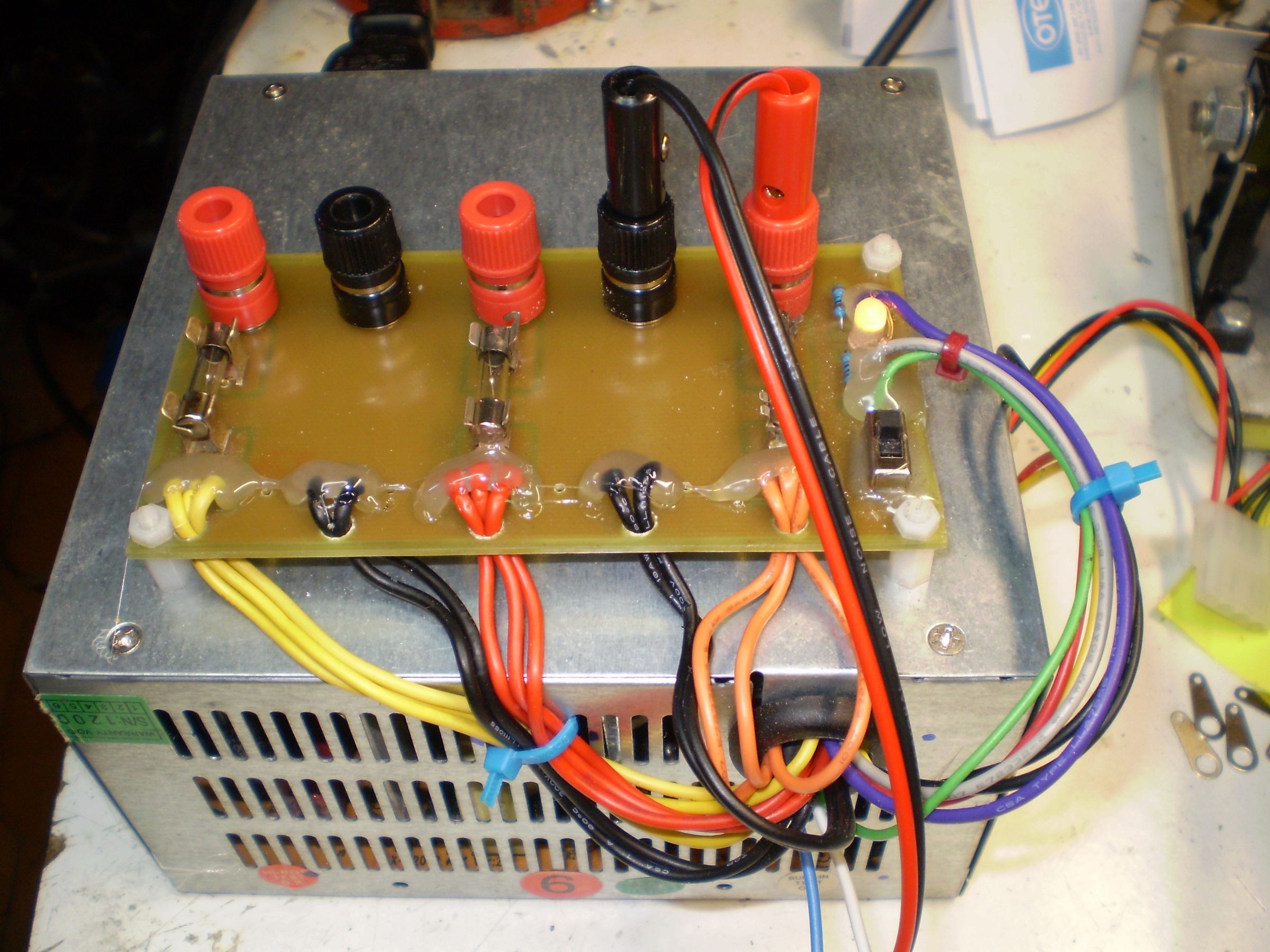 Essential Benchtop Lab SMPS From a Computer SMPS : 6 Steps - Instructables