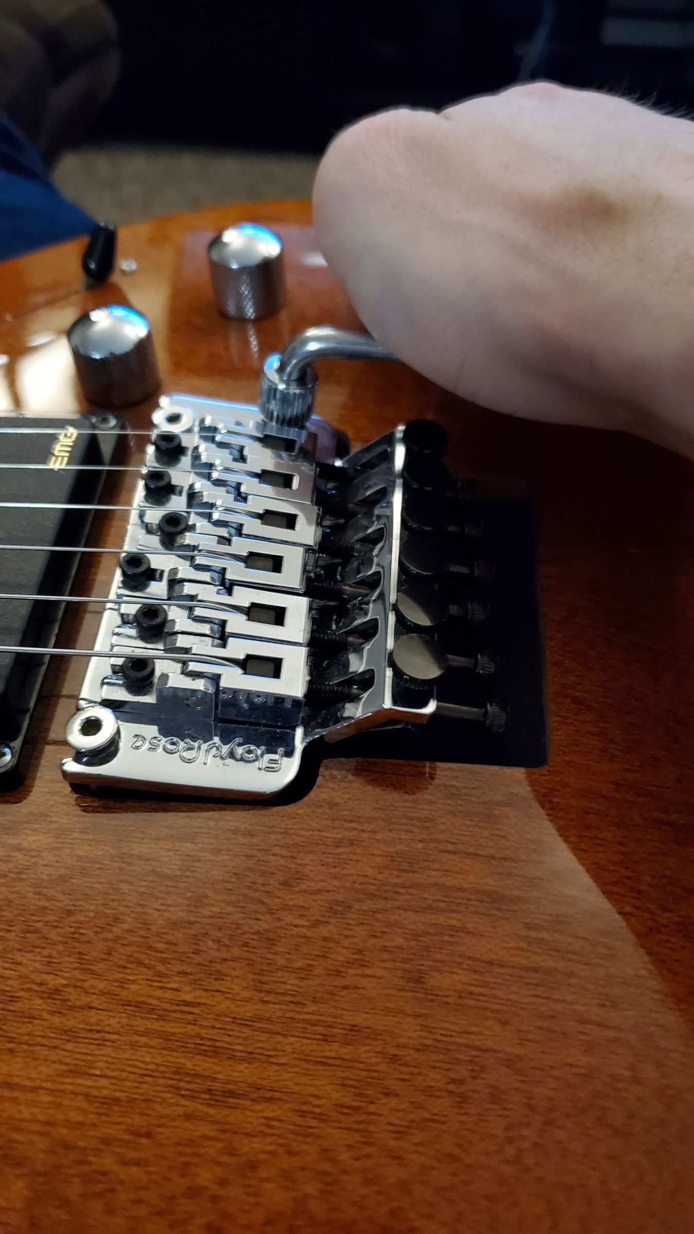 Restring Your Floyd Rose Guitar : 12 Steps (with Pictures) - Instructables