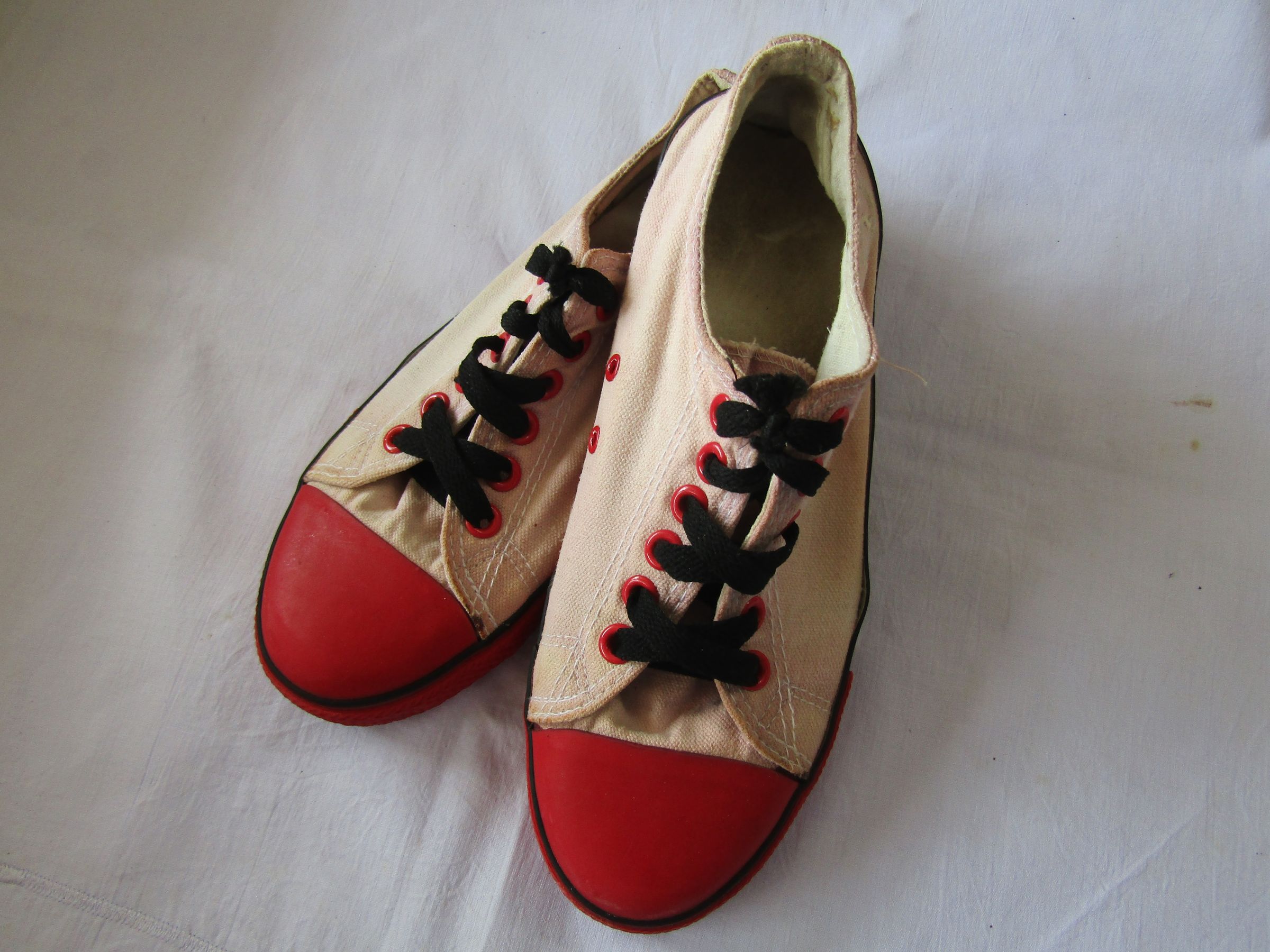 How to Remodel Your Old Shoes Into Chic & New Ones : 7 Steps (with ...