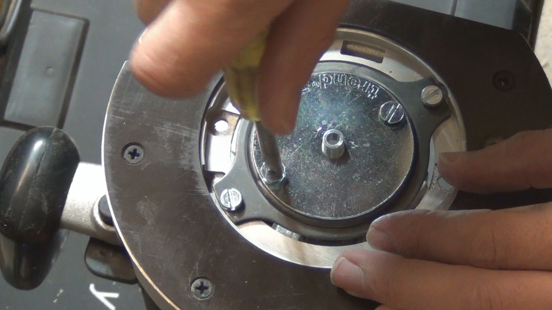 Router Inlays With a Guide Bush and Collar : 5 Steps (with Pictures ...