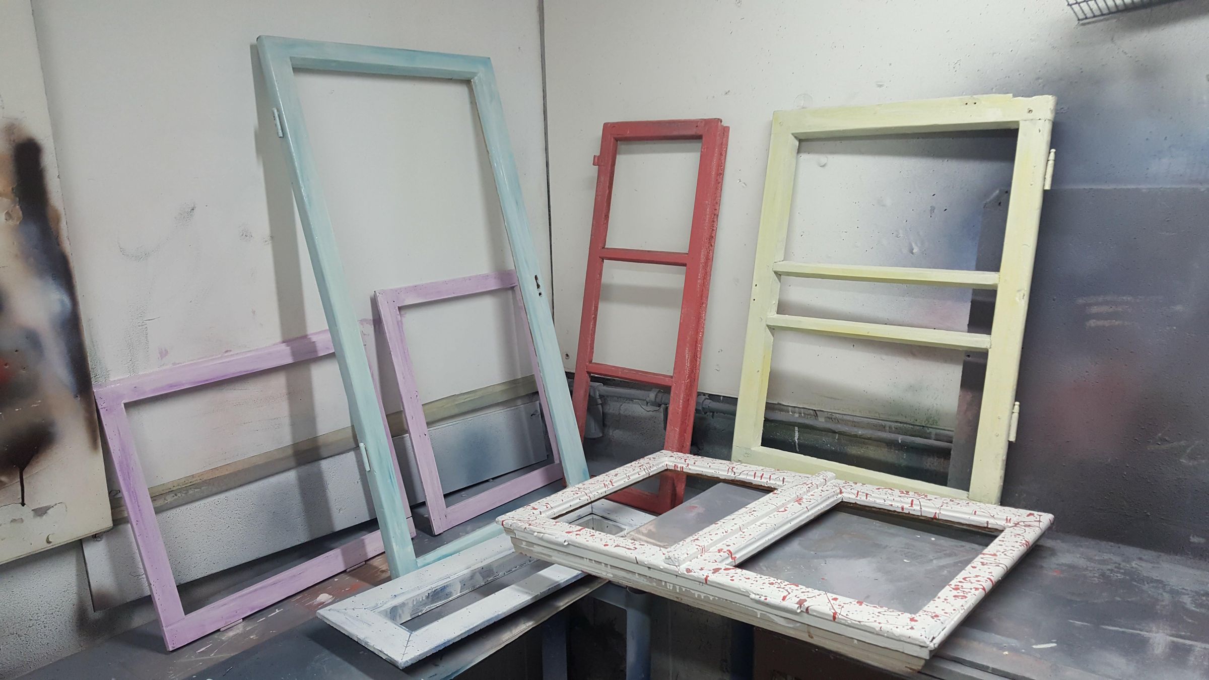 Reclaimed Window Frame : 3 Steps - Instructables