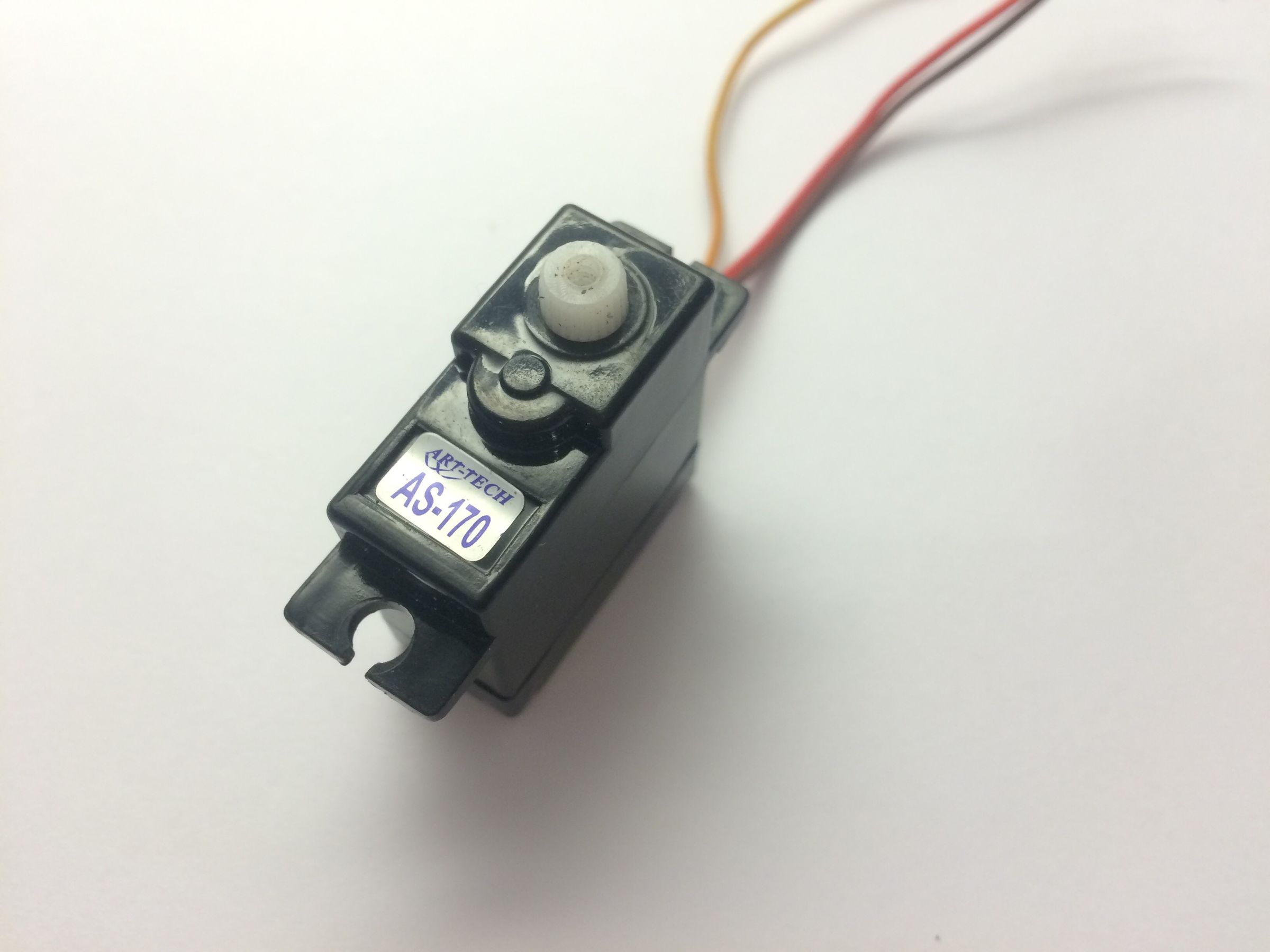 Hack a Servo : 4 Steps (with Pictures) - Instructables