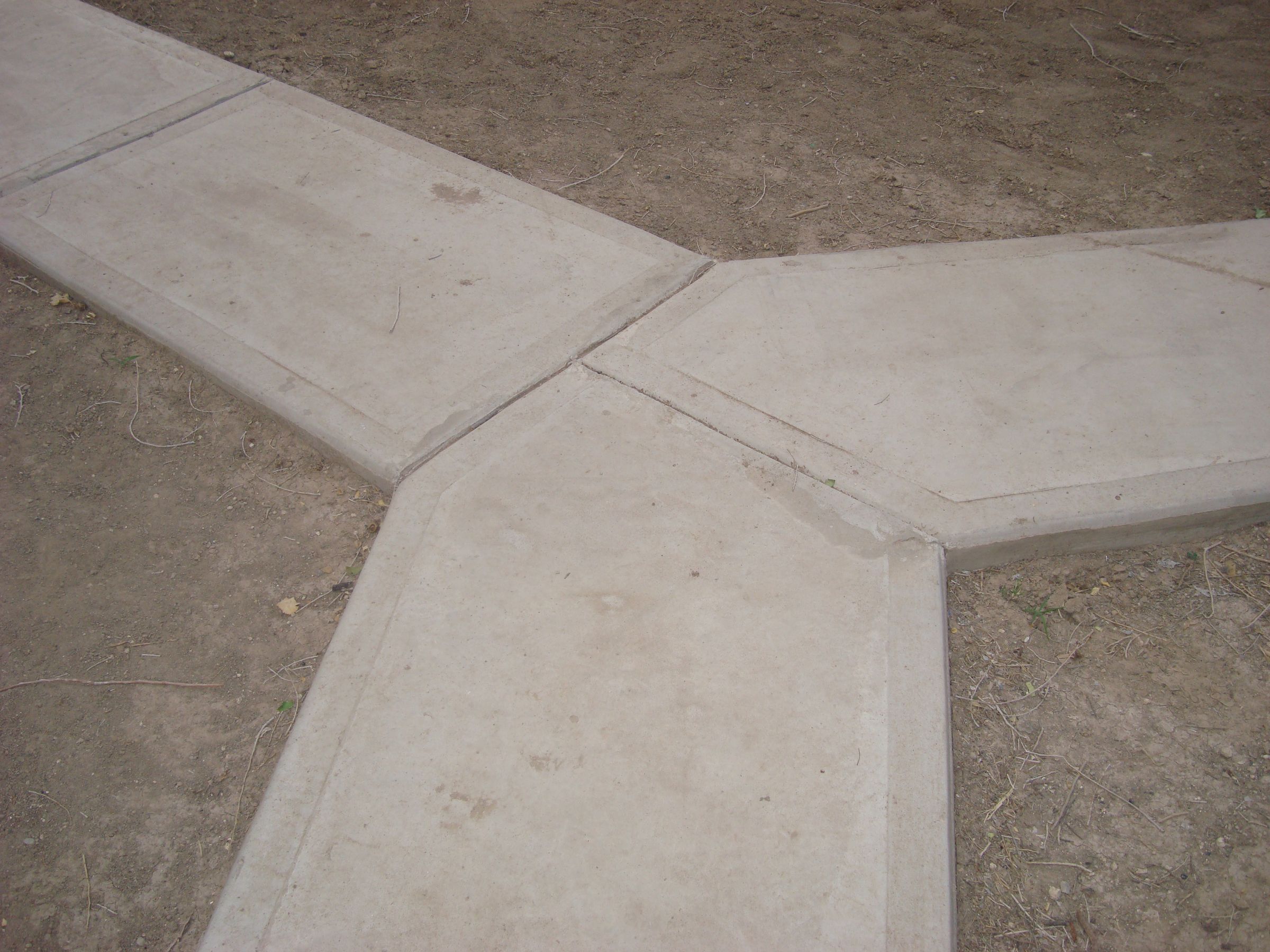 Concrete Sidewalk or Pavement : 20 Steps (with Pictures) - Instructables