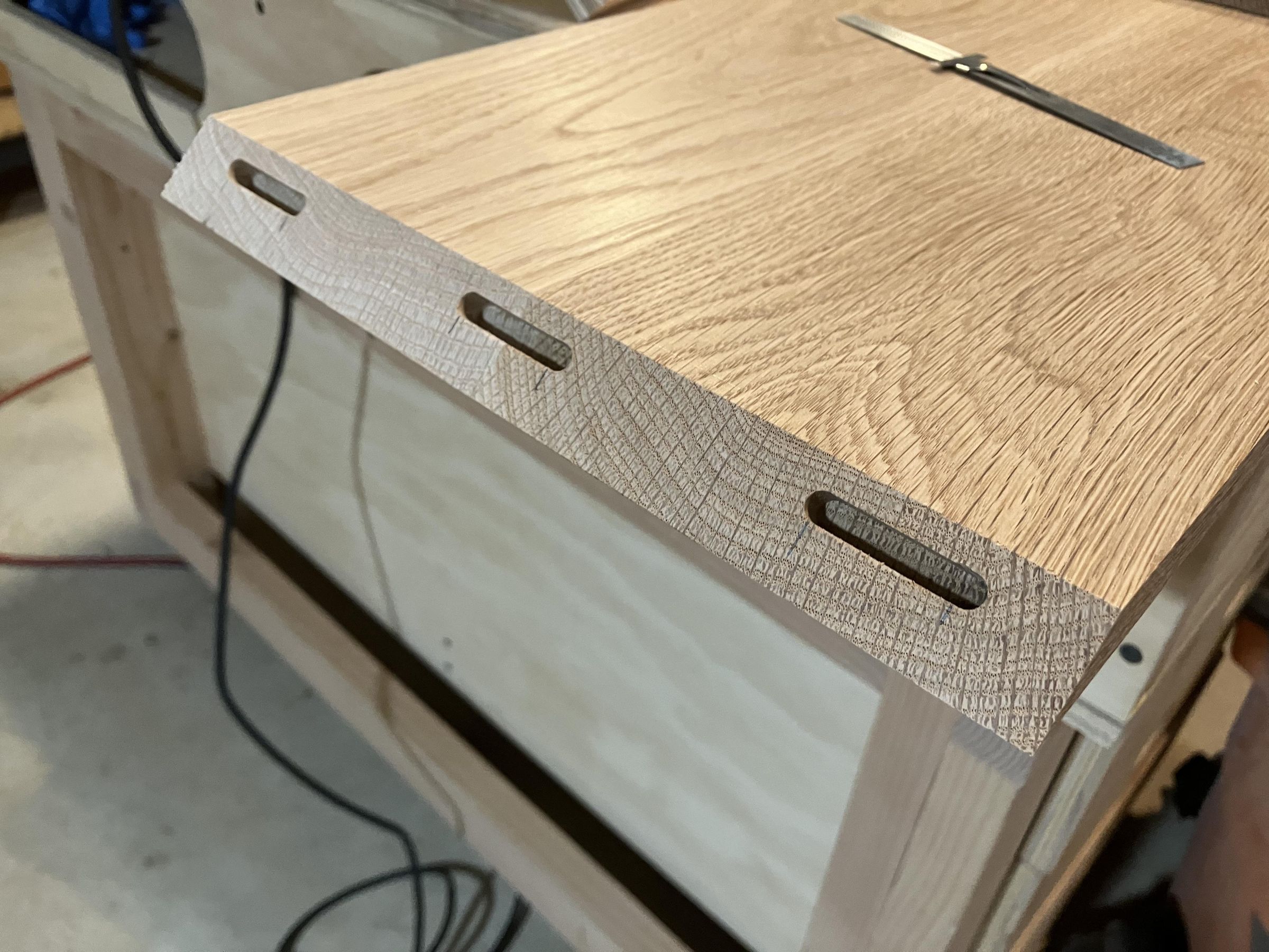 Modern Bookcase : 5 Steps (with Pictures) - Instructables