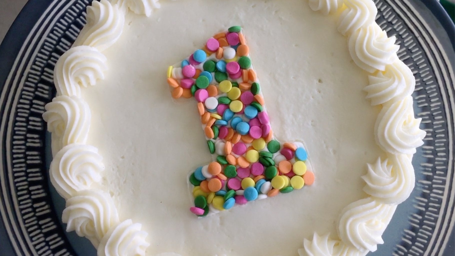 Easy Buttercream Birthday Cake 15 Steps With Pictures Instructables