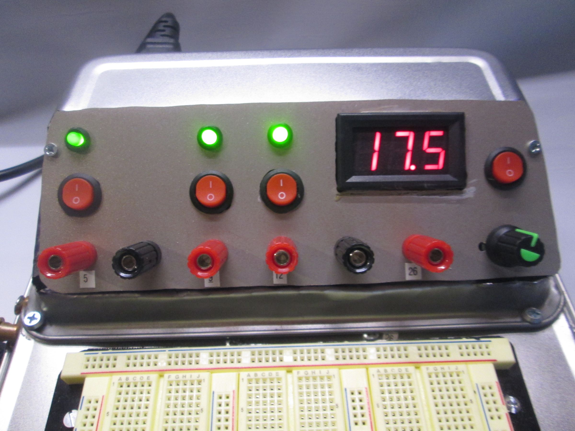 Powered Breadboard Workstation : 6 Steps (with Pictures) - Instructables