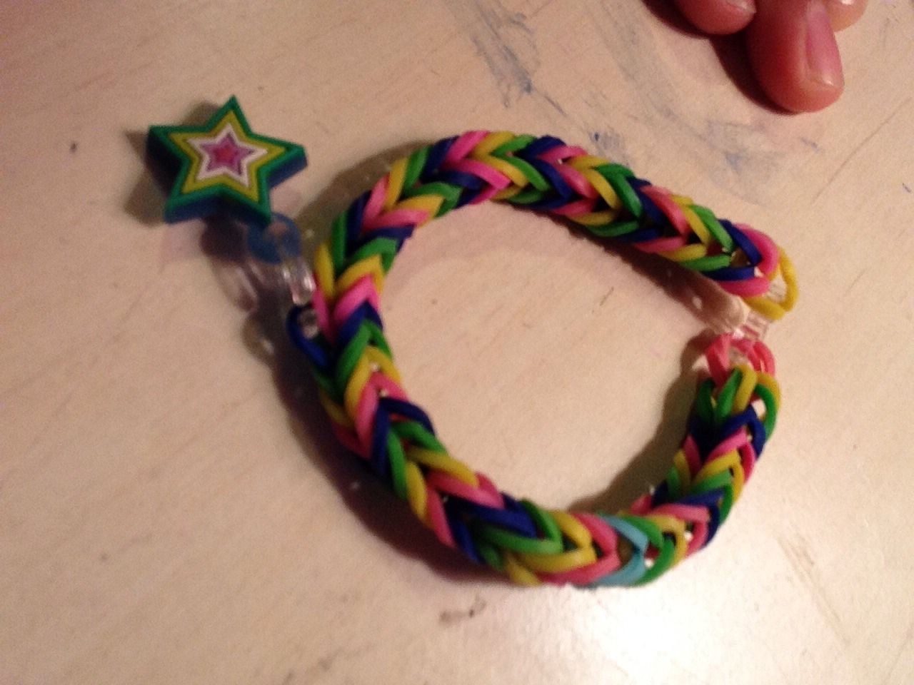 How To-Fishtail Bracelet! : 6 Steps - Instructables