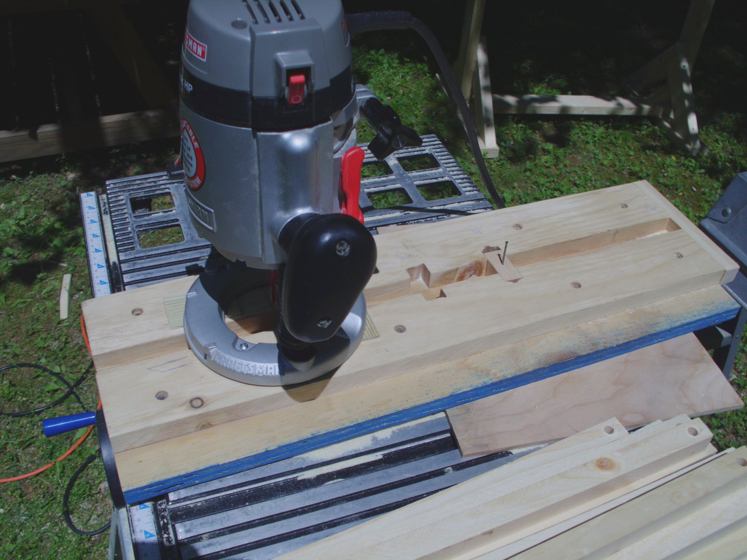 A Very Unique Folding Chair : 7 Steps (with Pictures) - Instructables