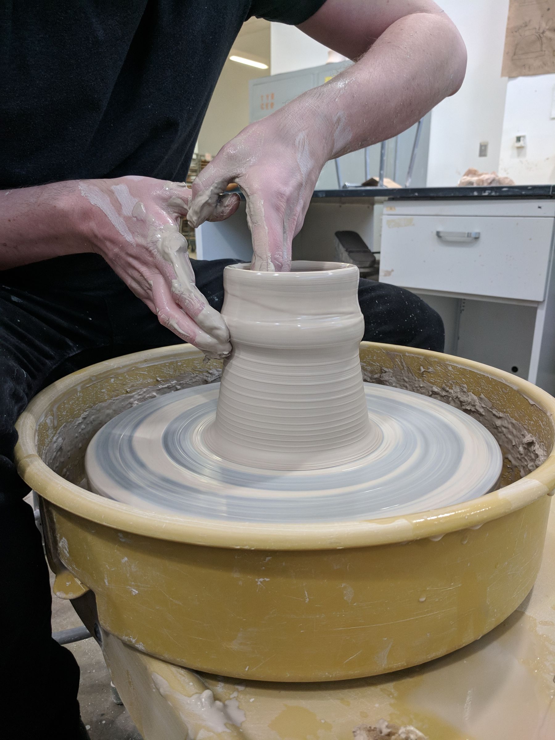 Throwing a Clay Cylinder on the Potters Wheel : 22 Steps (with Pictures ...