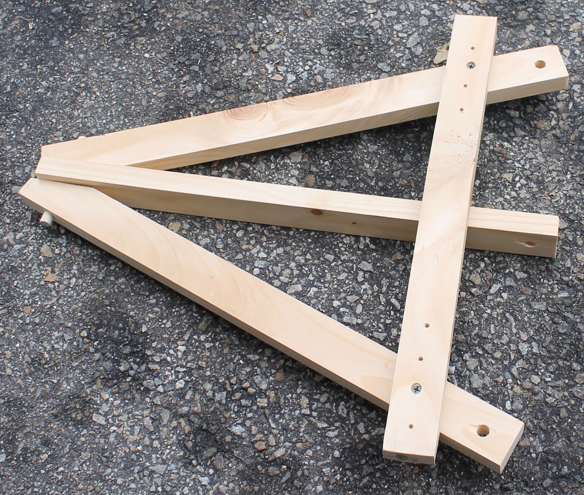 Wood Easel - Simple and Inexpensive : 4 Steps (with Pictures ...