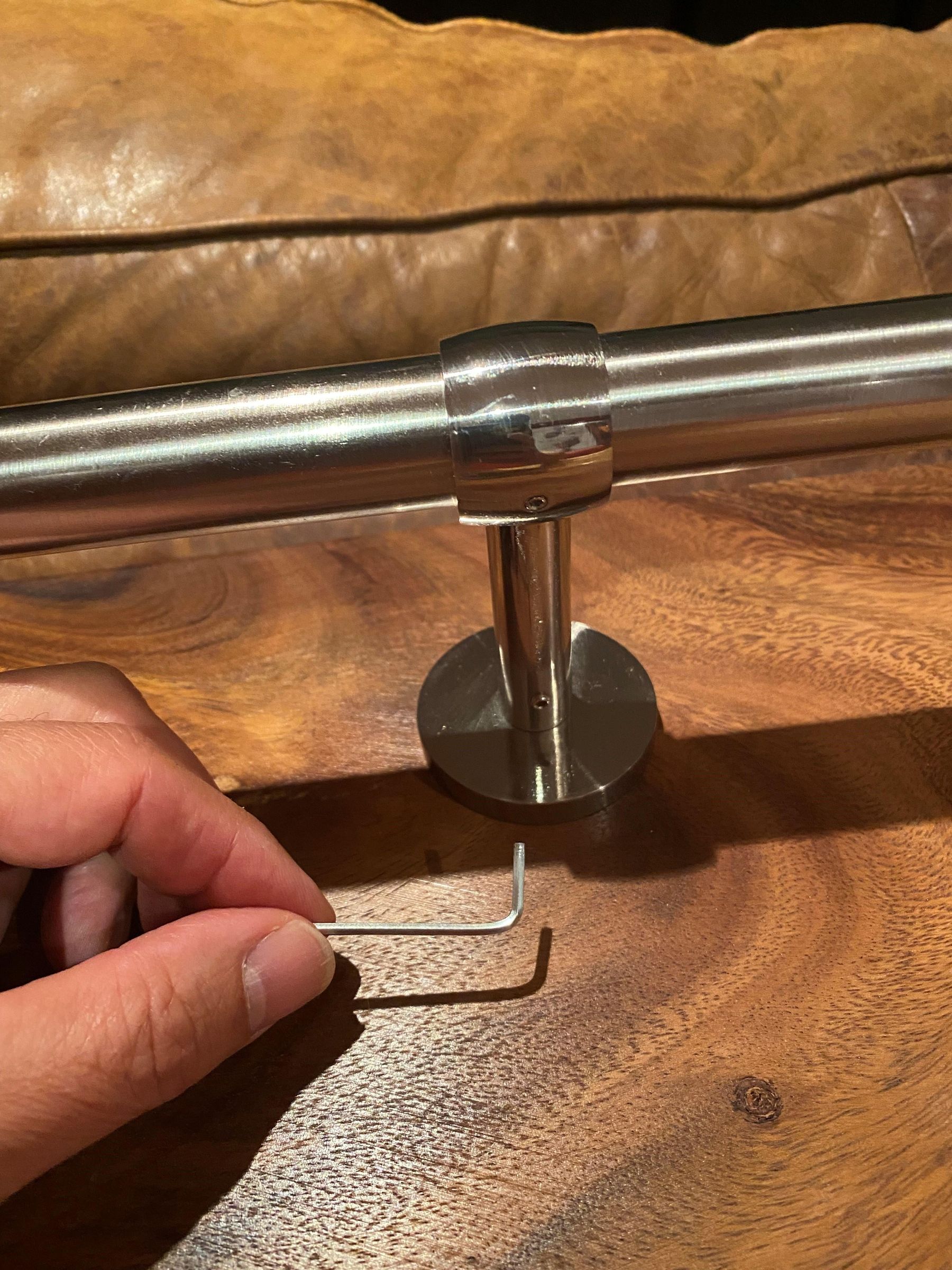 Build a Home Theatre Bar Height Table in an Afternoon : 3 Steps (with ...