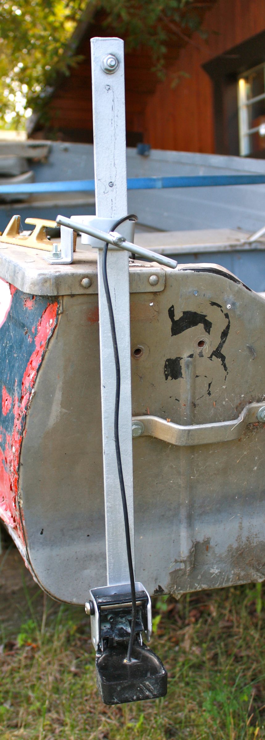 Adjustable Depth Finder Transducer Bracket - Instructables