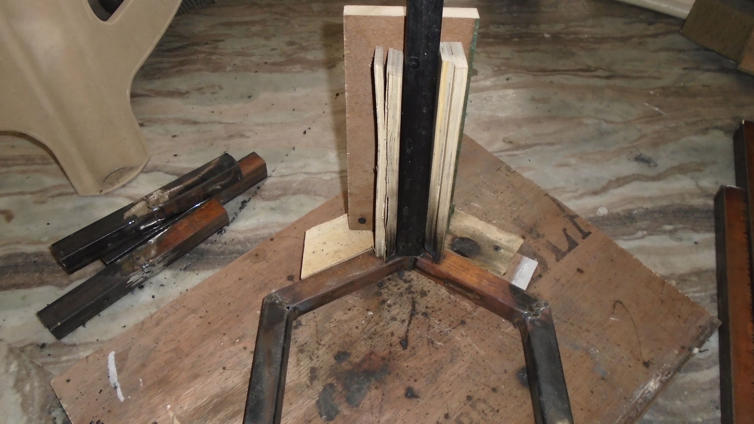 Hexagon Inlayed Shop Stool Build : 10 Steps (with Pictures) - Instructables