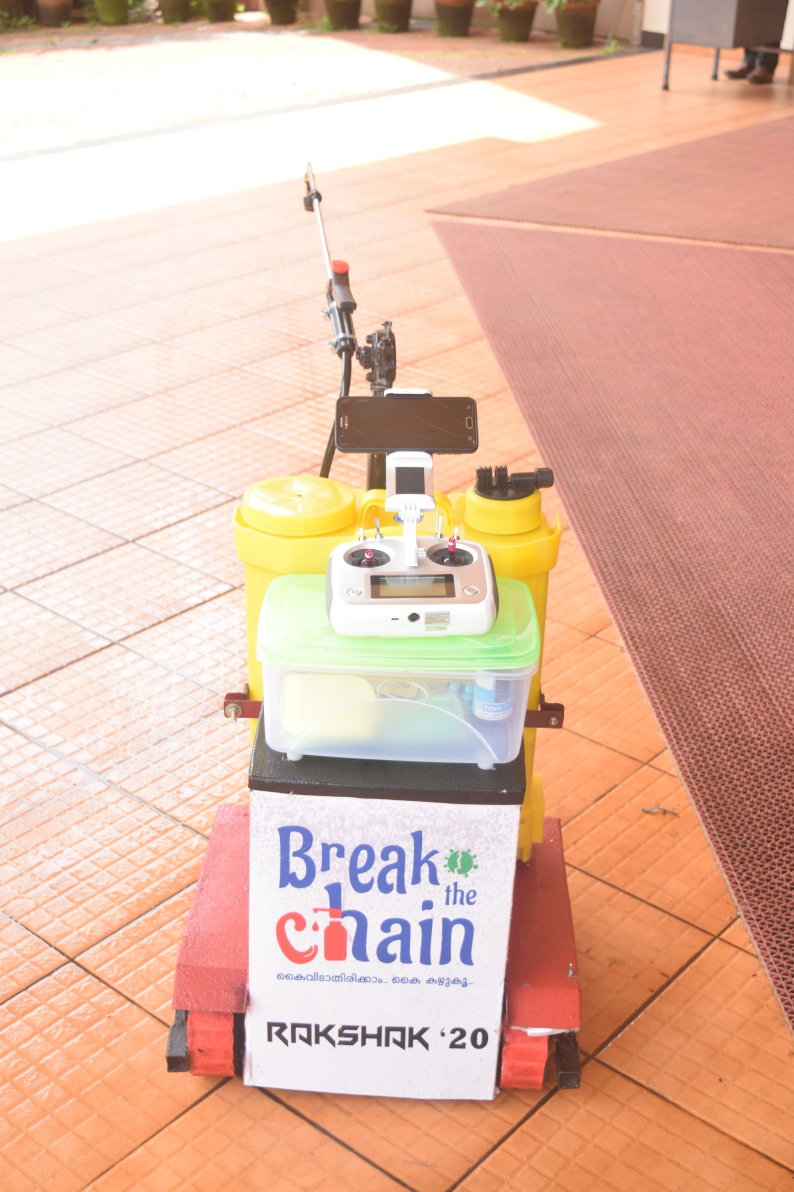 Rakshak'20 the Sanitization Robot : 8 Steps - Instructables