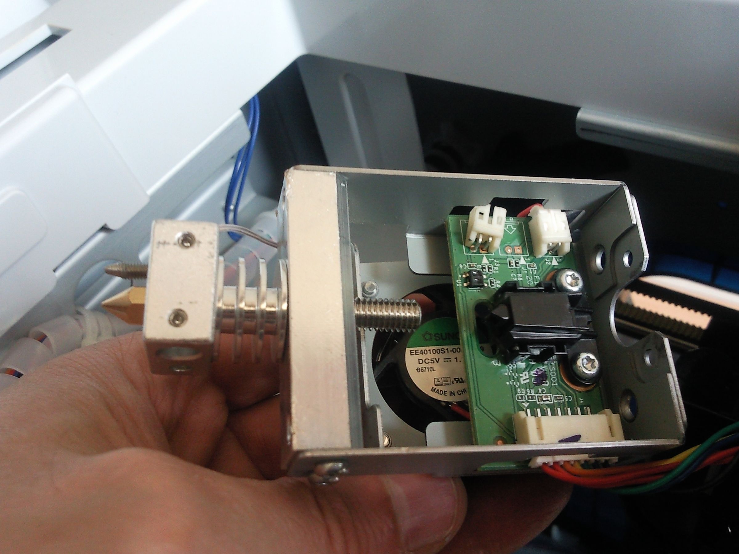 How to Modify a XYZ Da Vinci 3D Printer to Work With Replaceable ...