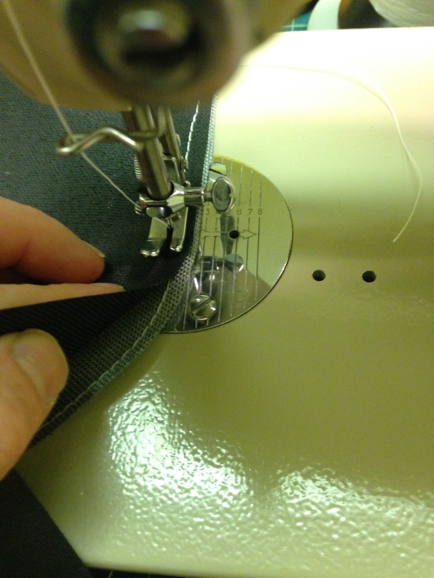 Bike Pannier From Scratch Using a Home Sewing Machine : 14 Steps (with ...