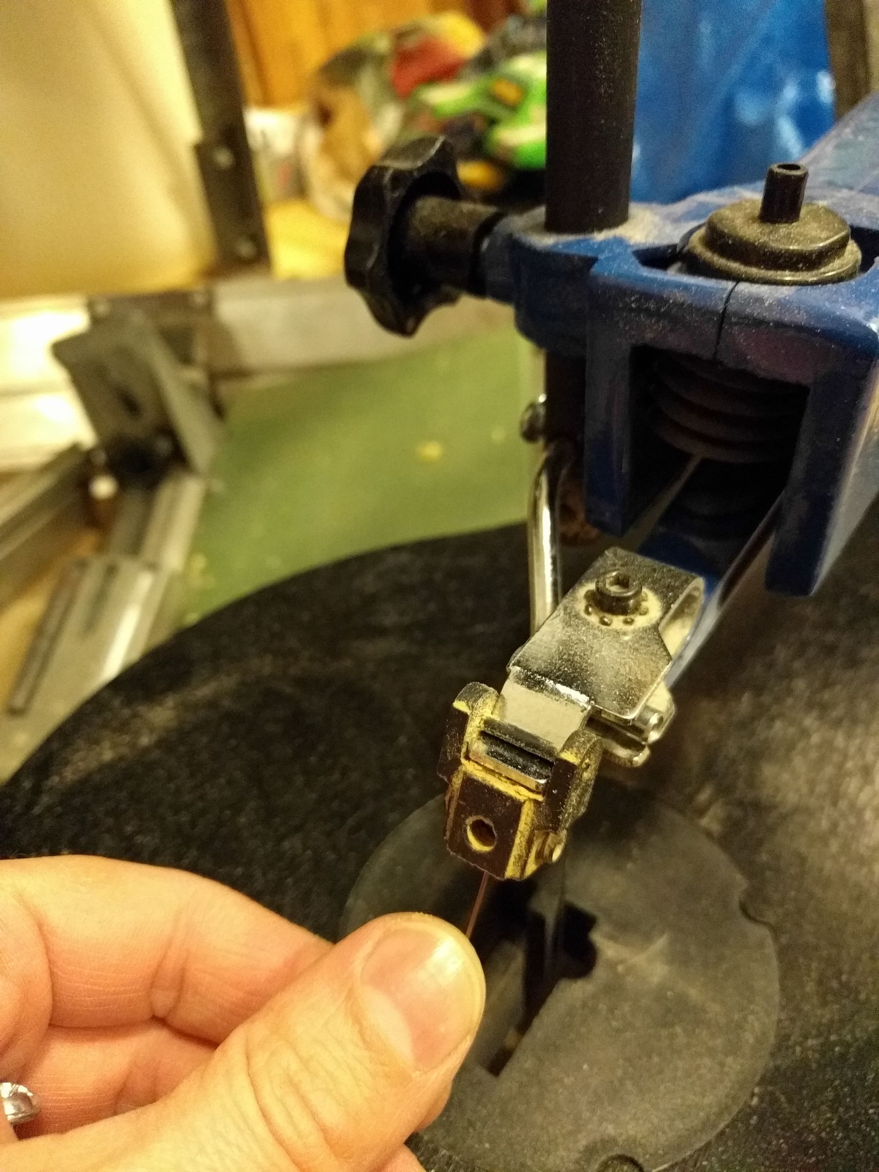 Pinless Blade Adapter/bladeclamp for Scrollsaws. : 5 Steps (with ...