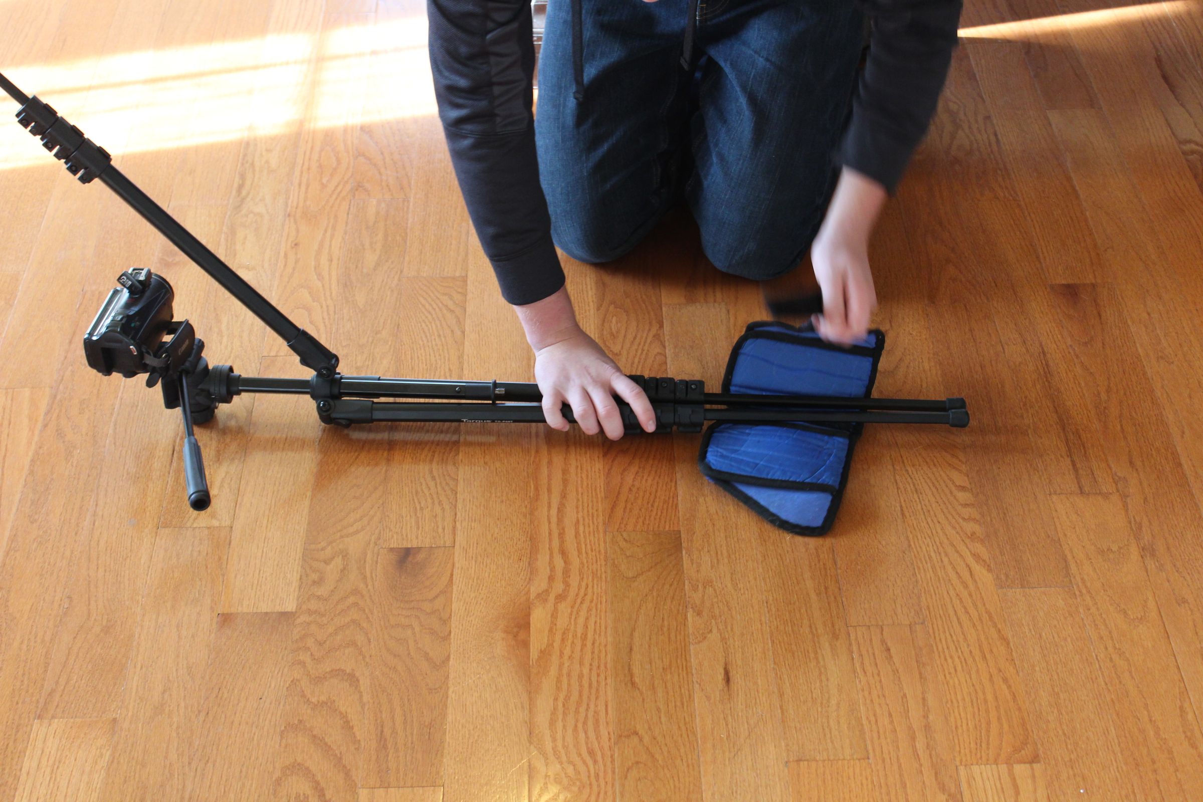 Using a Tripod for Ground Level Filming : 7 Steps (with Pictures ...