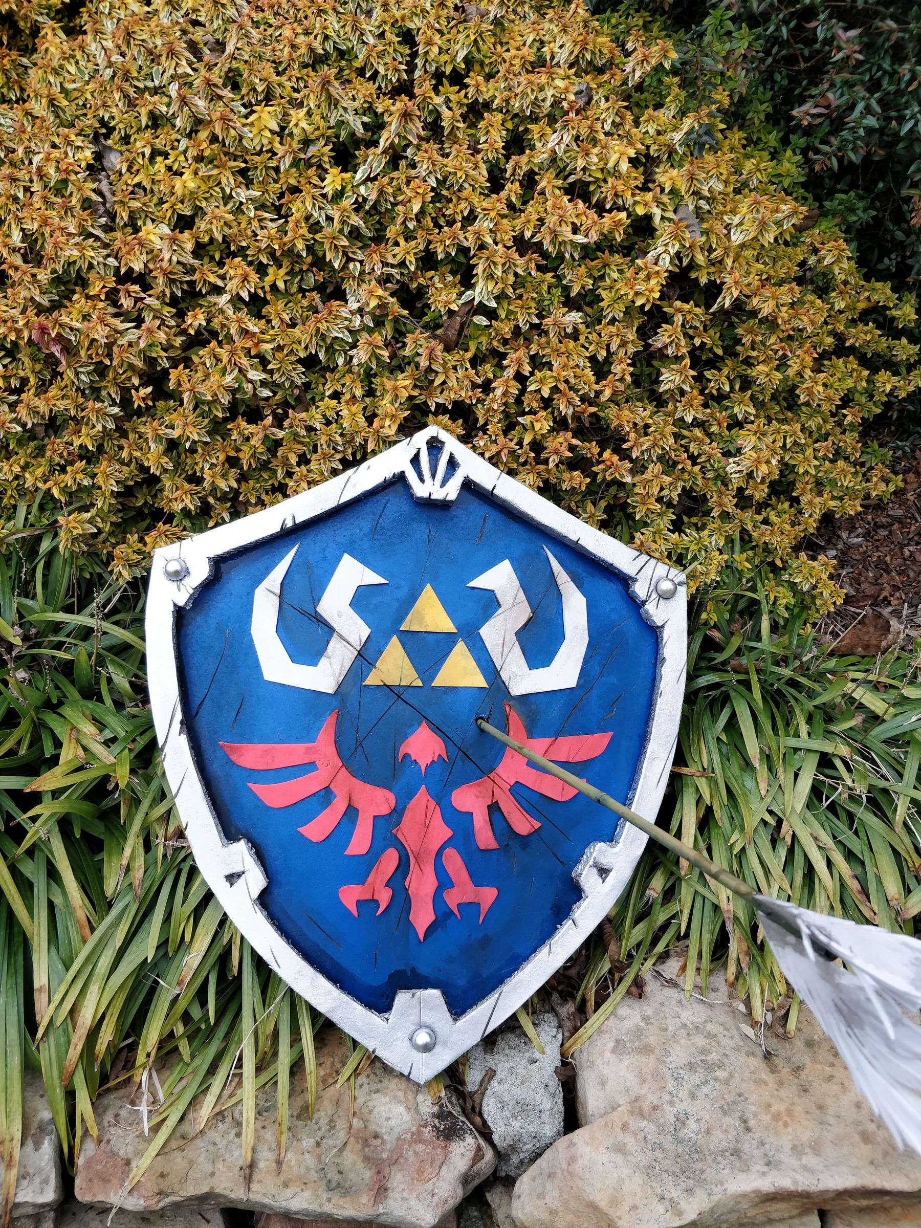 Legend of Zelda Hylian Shield : 7 Steps (with Pictures) - Instructables