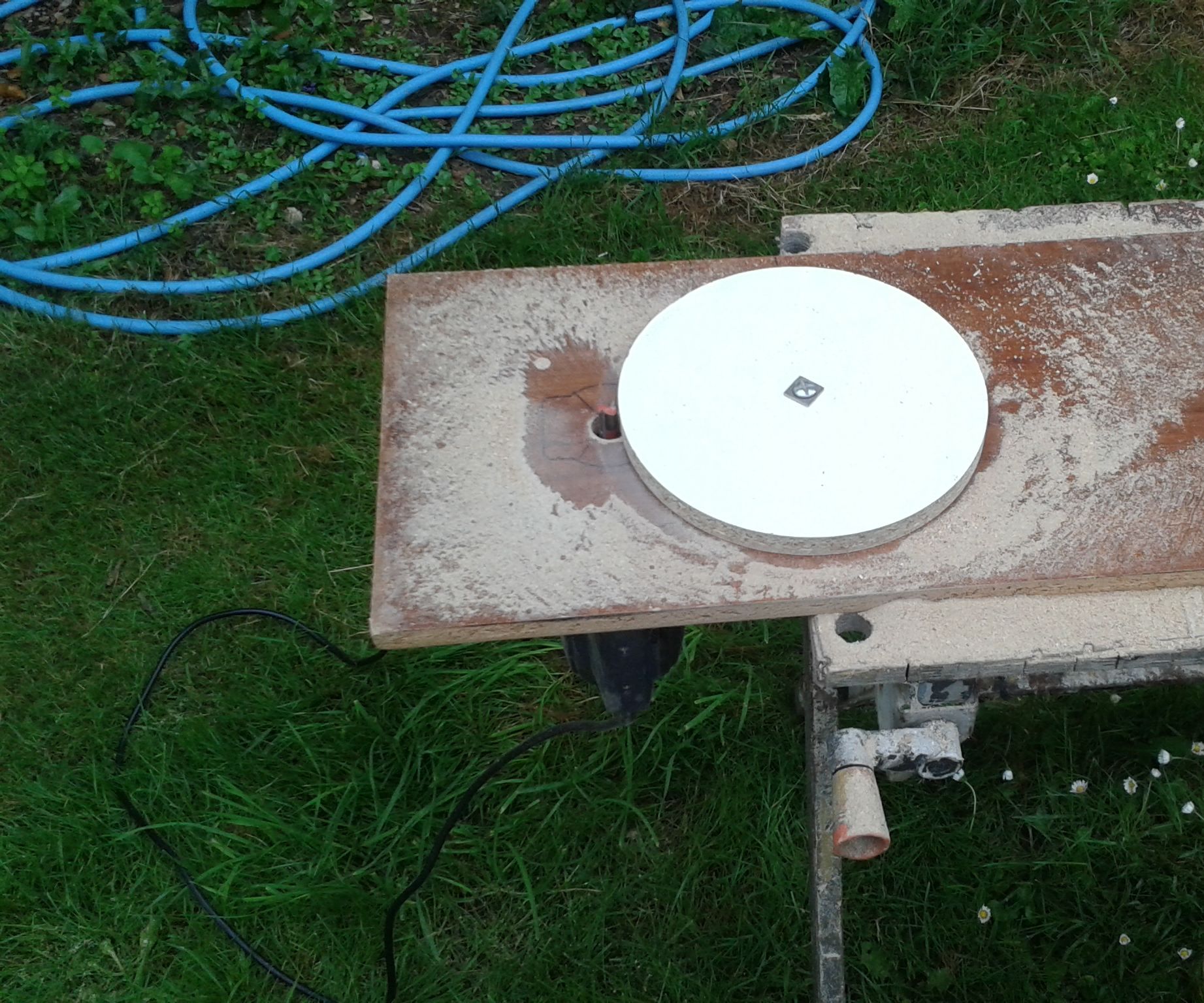 Router Disc Cutter : 6 Steps (with Pictures) - Instructables