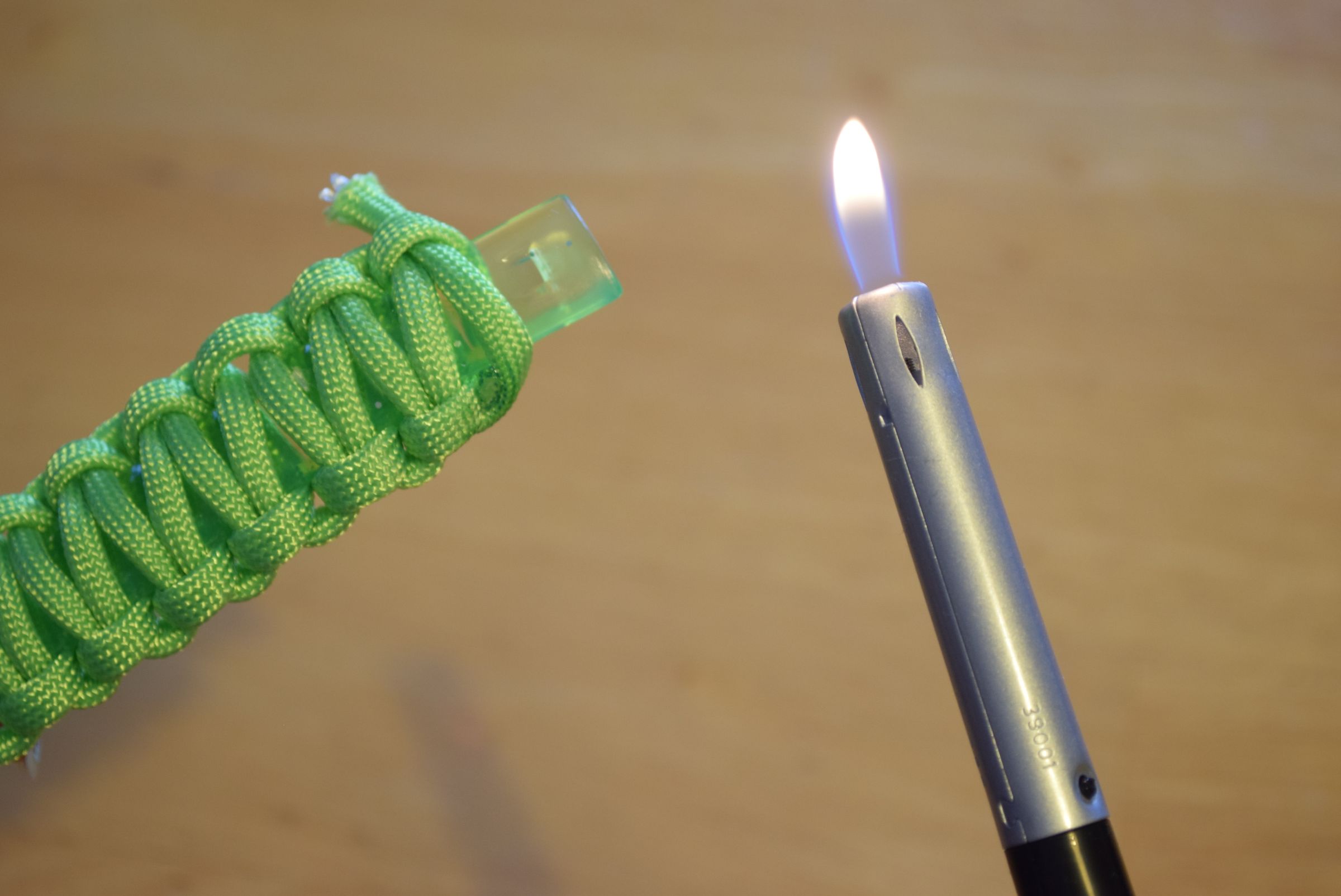 How to Make a Flashing LED Paracord Bracelet : 7 Steps (with Pictures ...