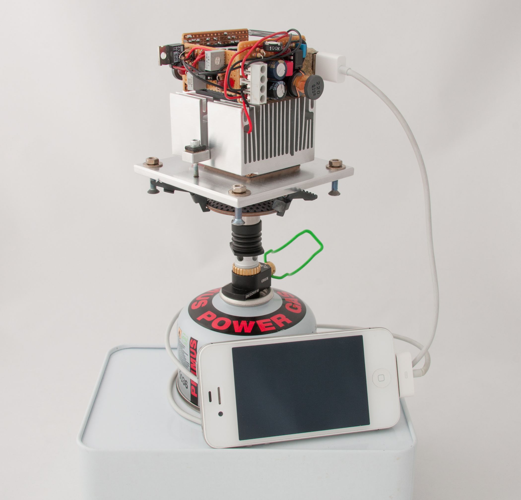 Smartphone Charger Powered by Fire : 7 Steps (with Pictures ...