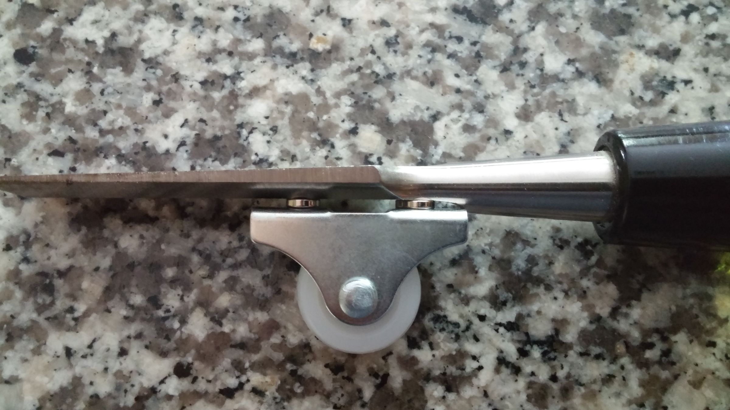 How to Make a Magnetic Honing Guide (For Sharpening Chisels & Hand ...