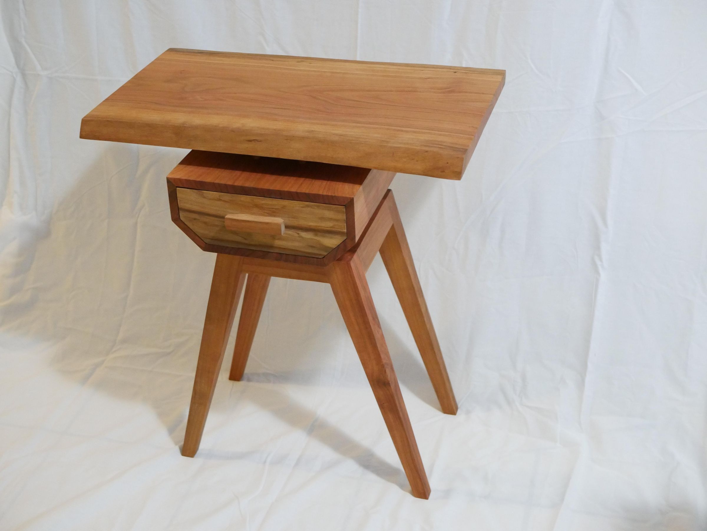 DIY End Table : 10 Steps (with Pictures) - Instructables