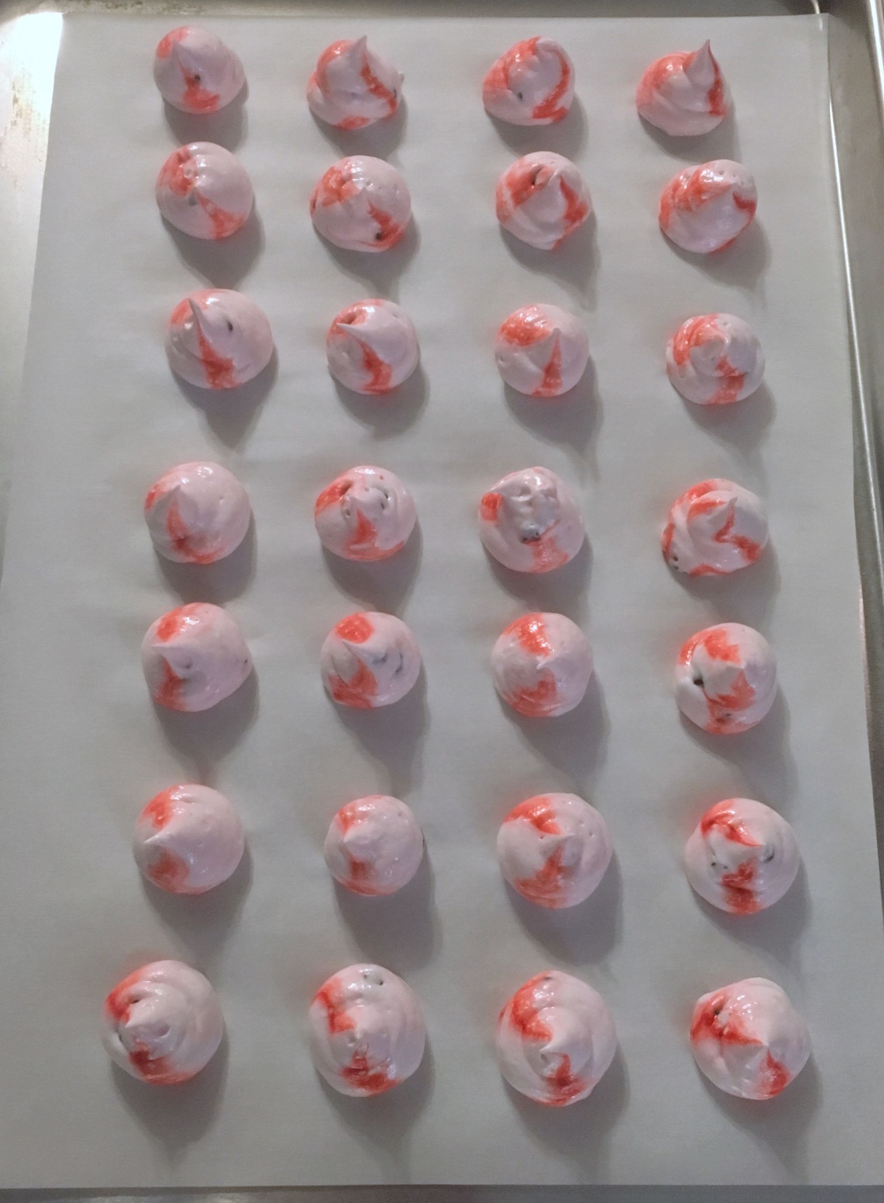 Peppermint Meringue Kisses : 4 Steps (with Pictures) - Instructables