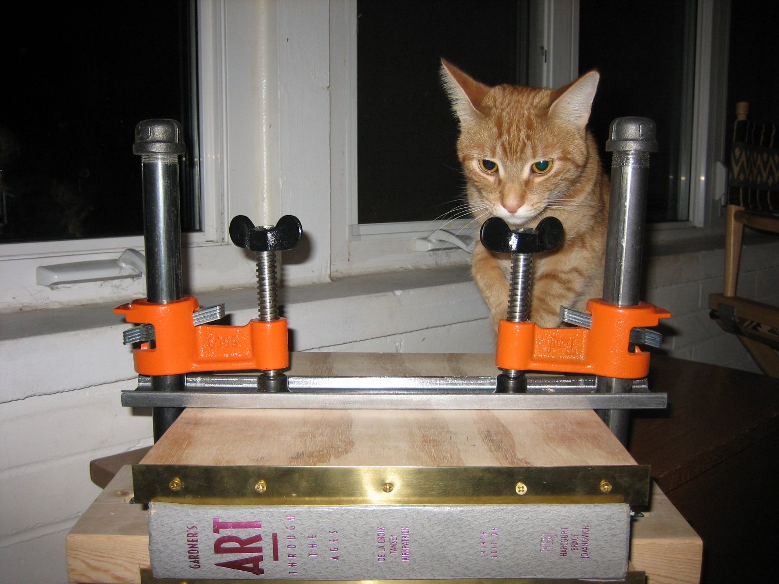 Book Press : 7 Steps (with Pictures) - Instructables