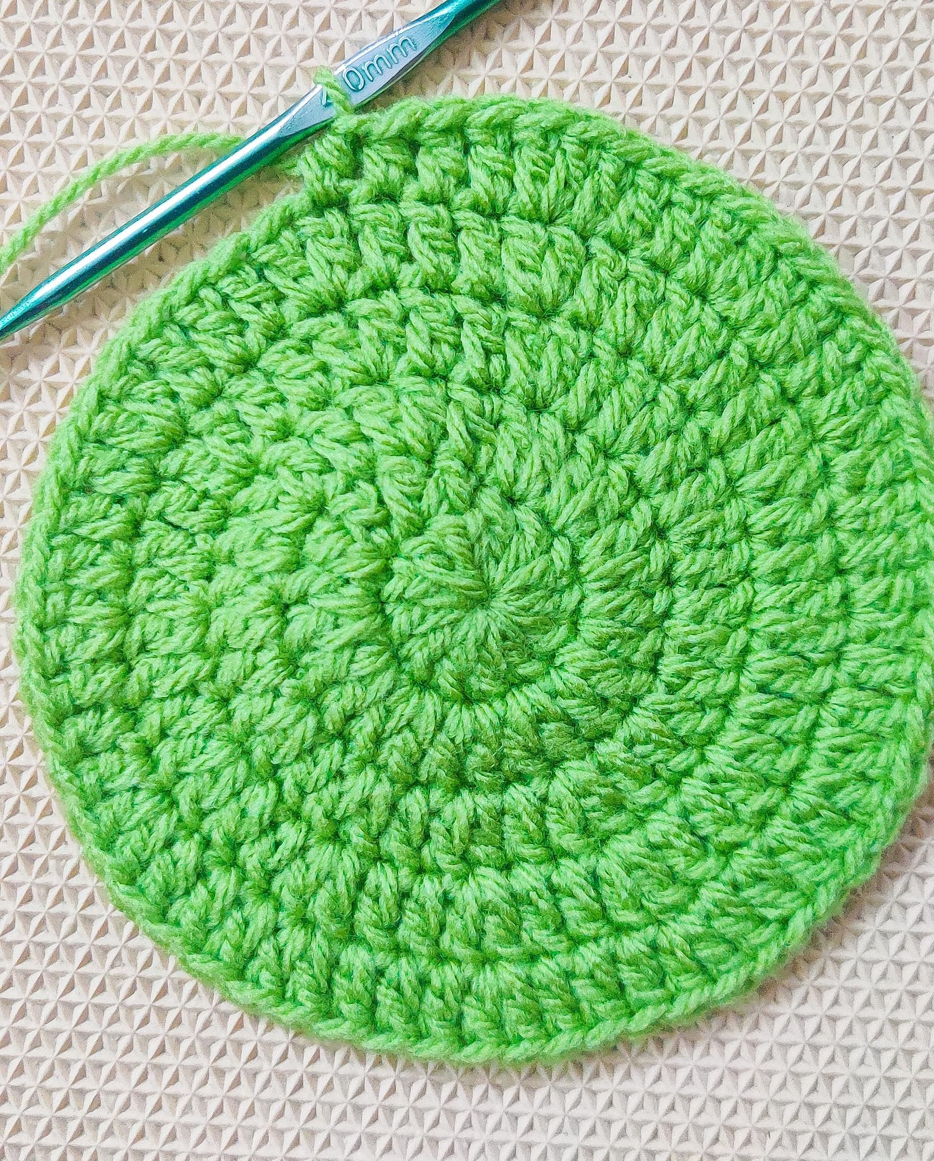 How to Make a Solid Double Crochet Spiral Circle : 7 Steps (with ...