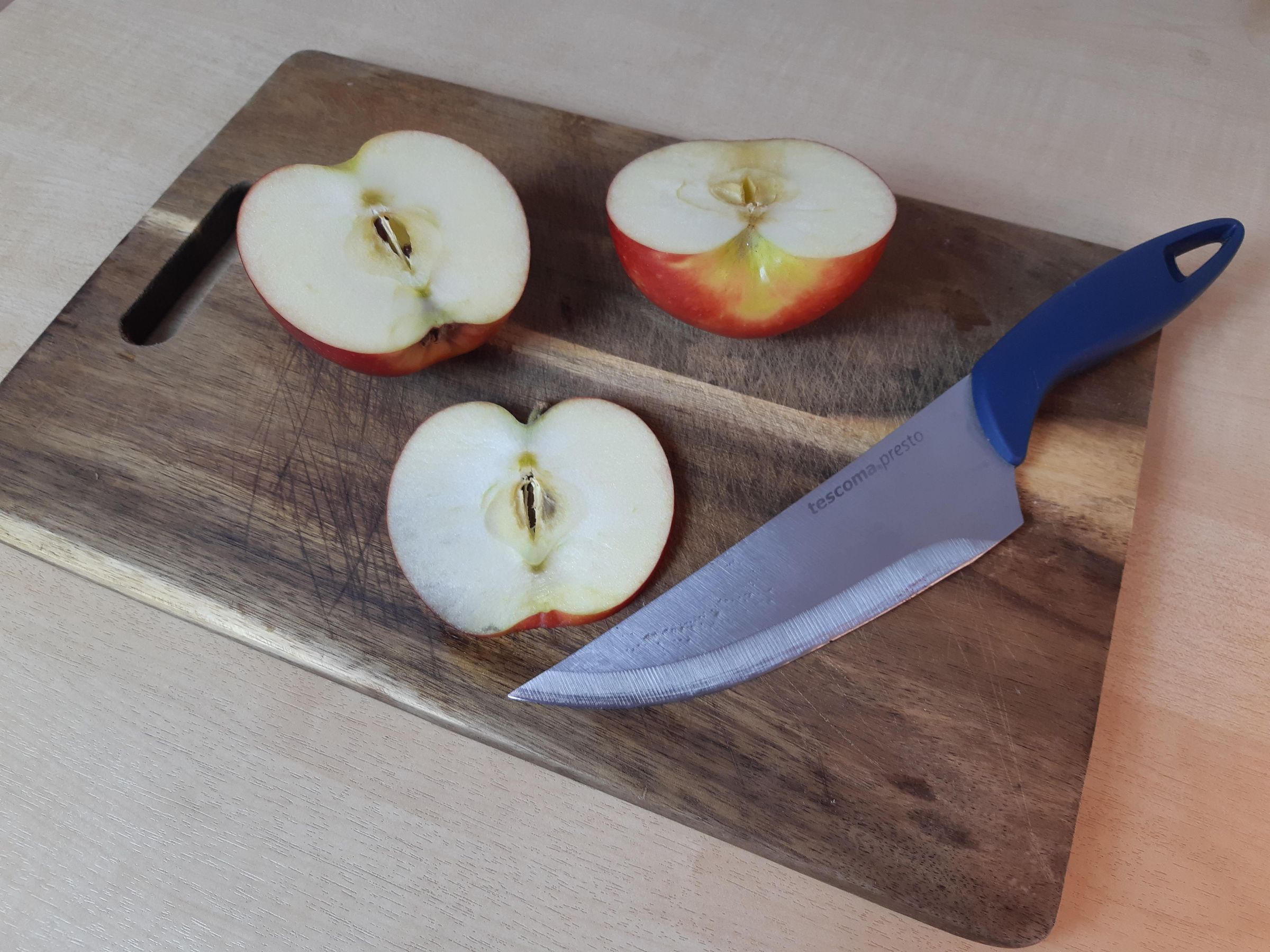 Edible Apple Swan : 7 Steps (with Pictures) - Instructables