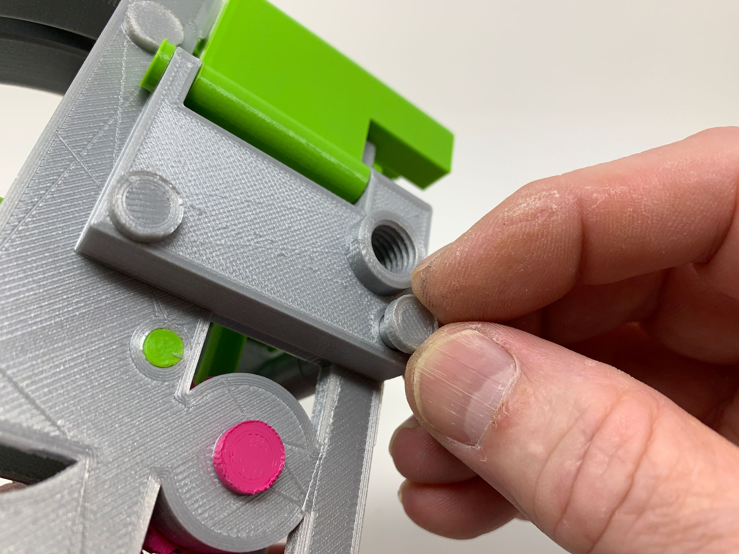 Pink and Green Domino Machine II : 5 Steps (with Pictures) - Instructables