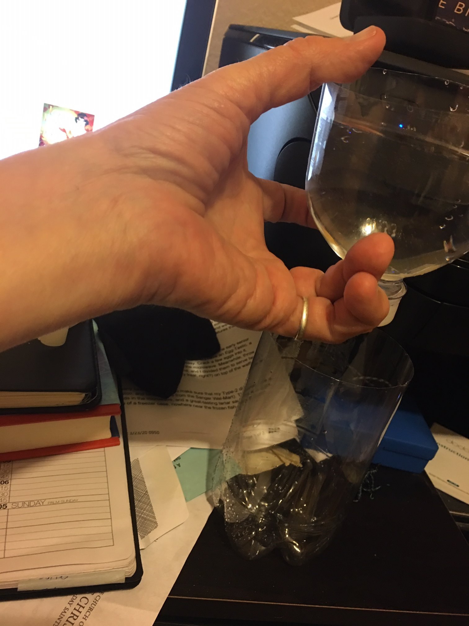 EZ Water Bottle Clock : 6 Steps (with Pictures) - Instructables