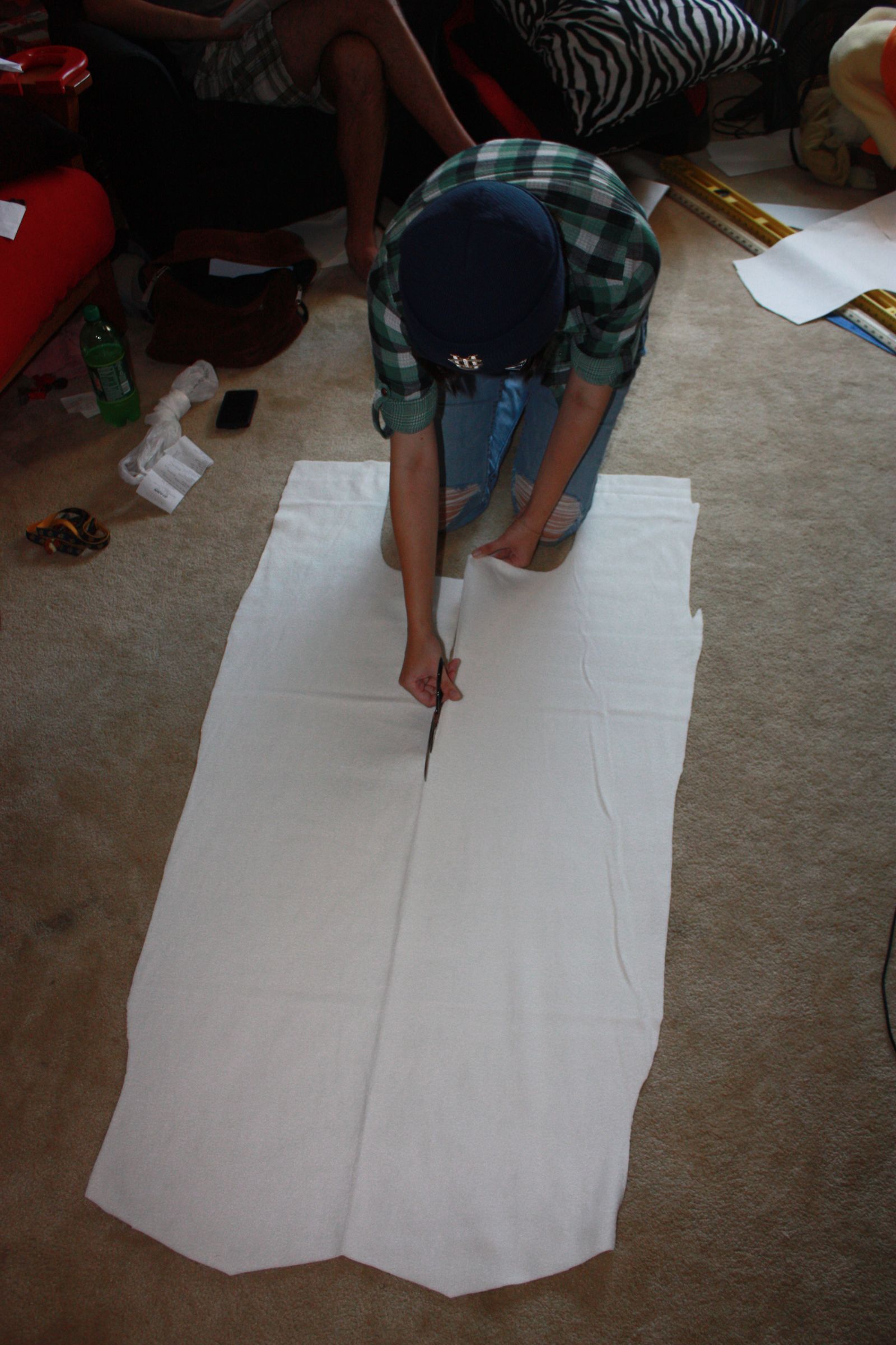 "Snuggie" Character Costume : 19 Steps (with Pictures) - Instructables
