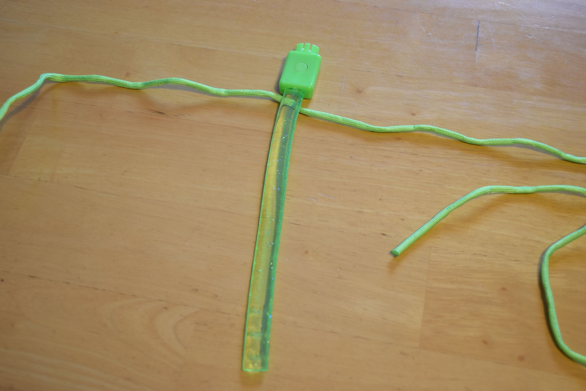 How to Make a Flashing LED Paracord Bracelet : 7 Steps (with Pictures ...