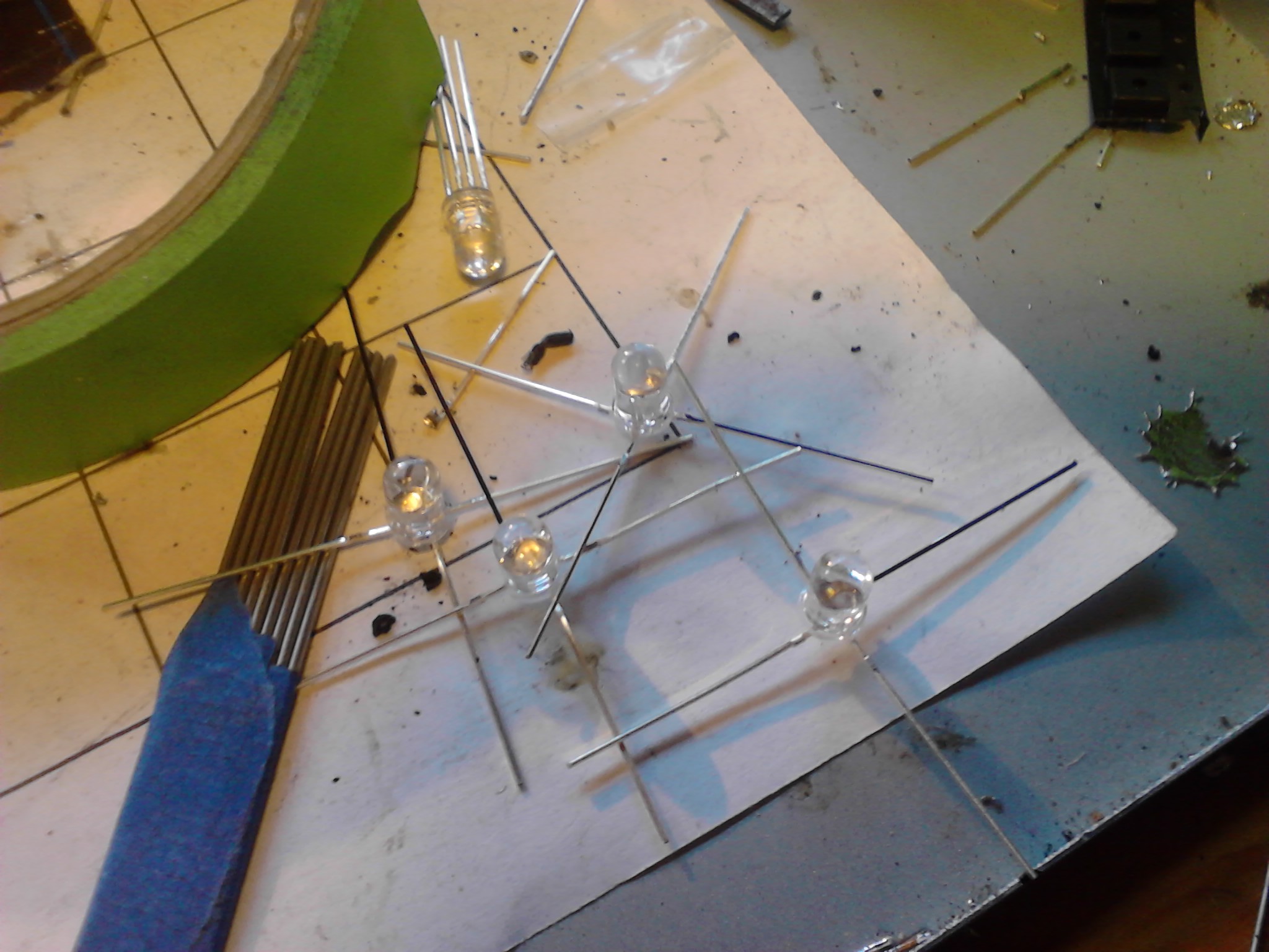 Charliecube -- Charlieplexed 4x4x4 RGB LED Cube : 6 Steps (with Pictures) - Instructables