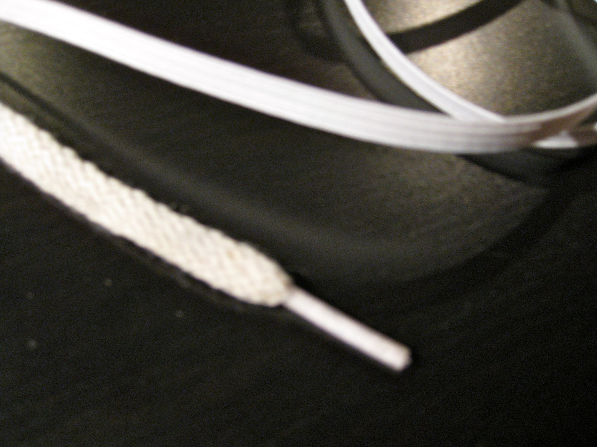 Elastic (No Tie) Shoelaces : 6 Steps (with Pictures) - Instructables