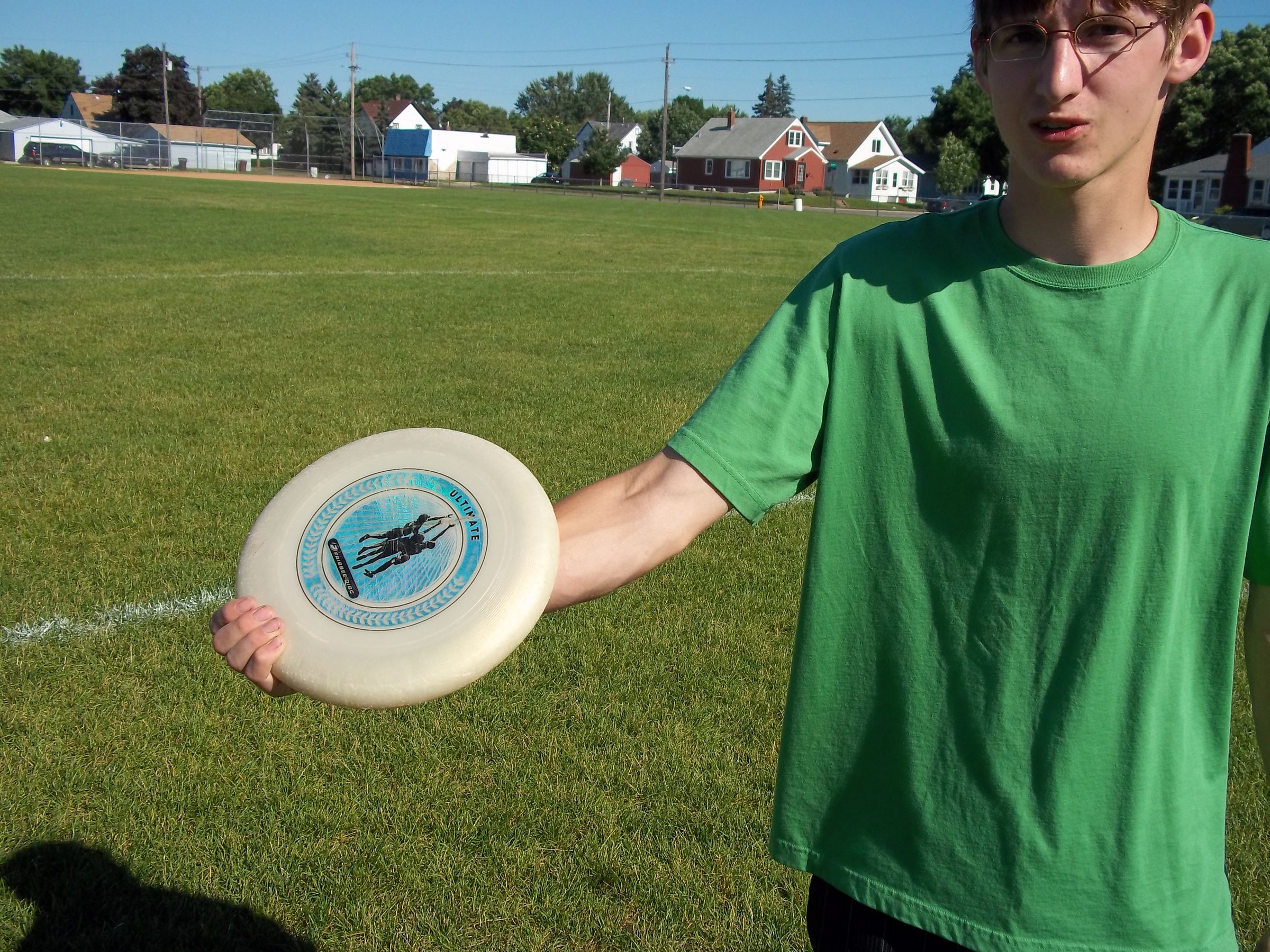 Funky McGroovy Frizbee Throwing Guide : 9 Steps (with Pictures ...