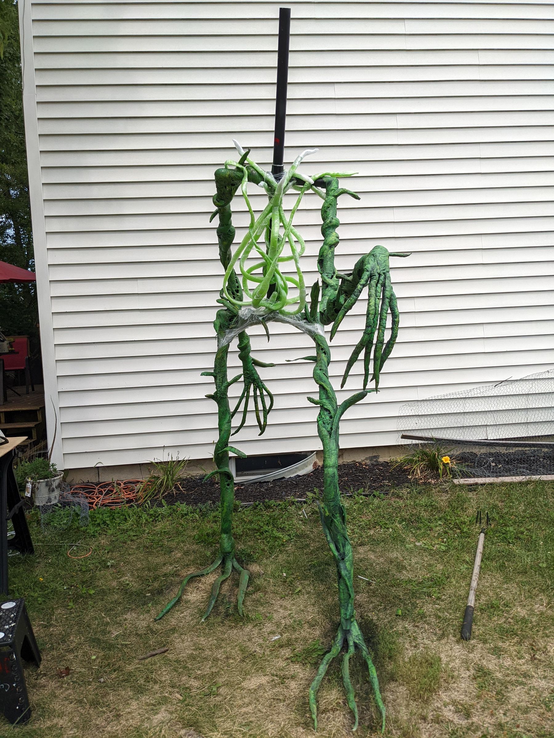 DIY 12ft Grimacing Pumpkin Monster Halloween Prop /Decoration : 5 Steps ...