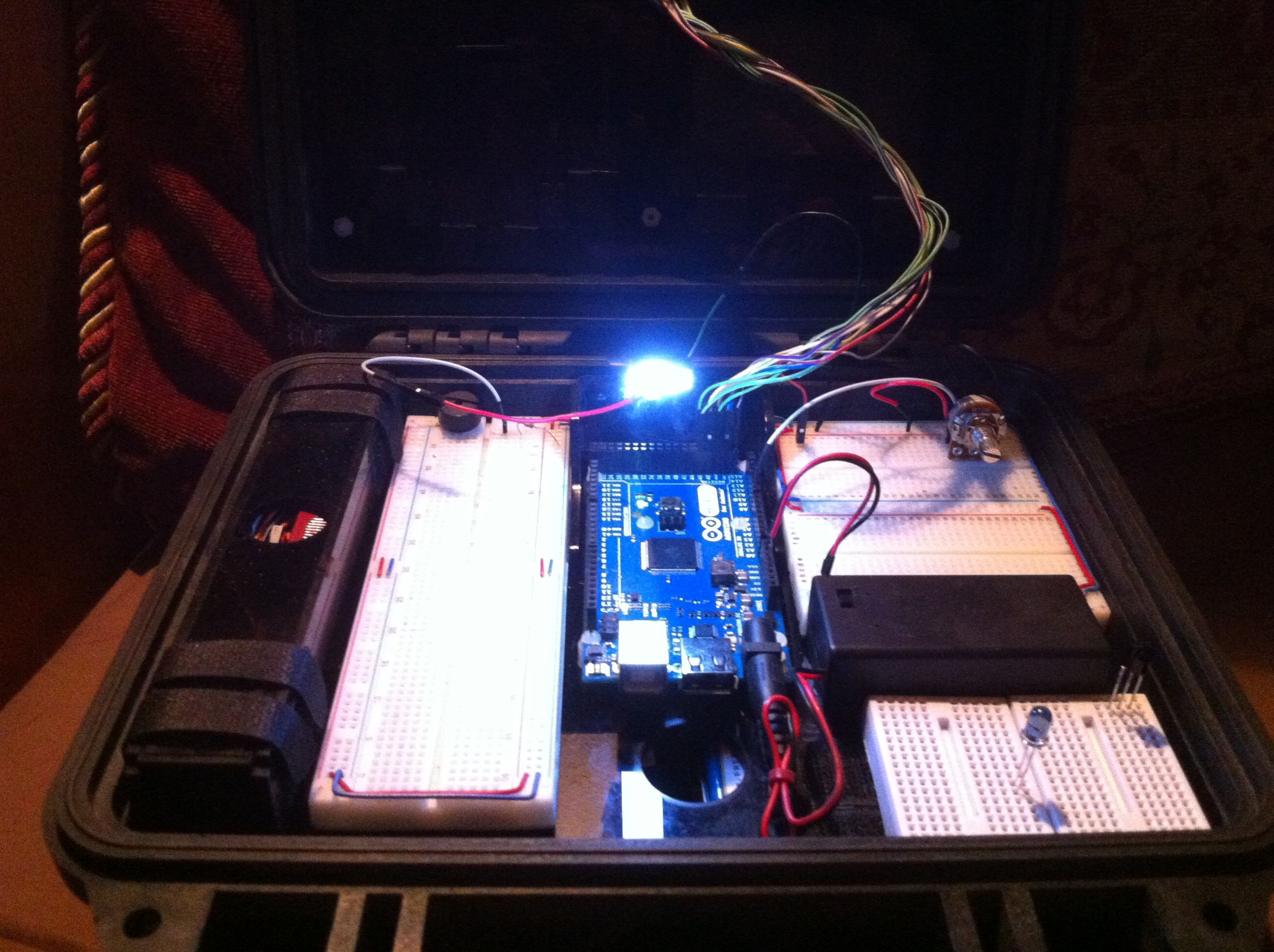 Portable Electronics Learning Lab/Experiment Kit : 11 Steps - Instructables