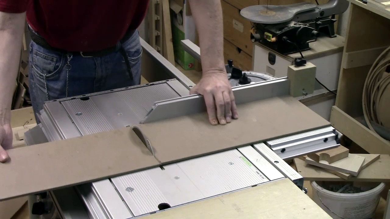 Mini Router Table With the Simplest Router Lift Ever : 12 Steps (with ...