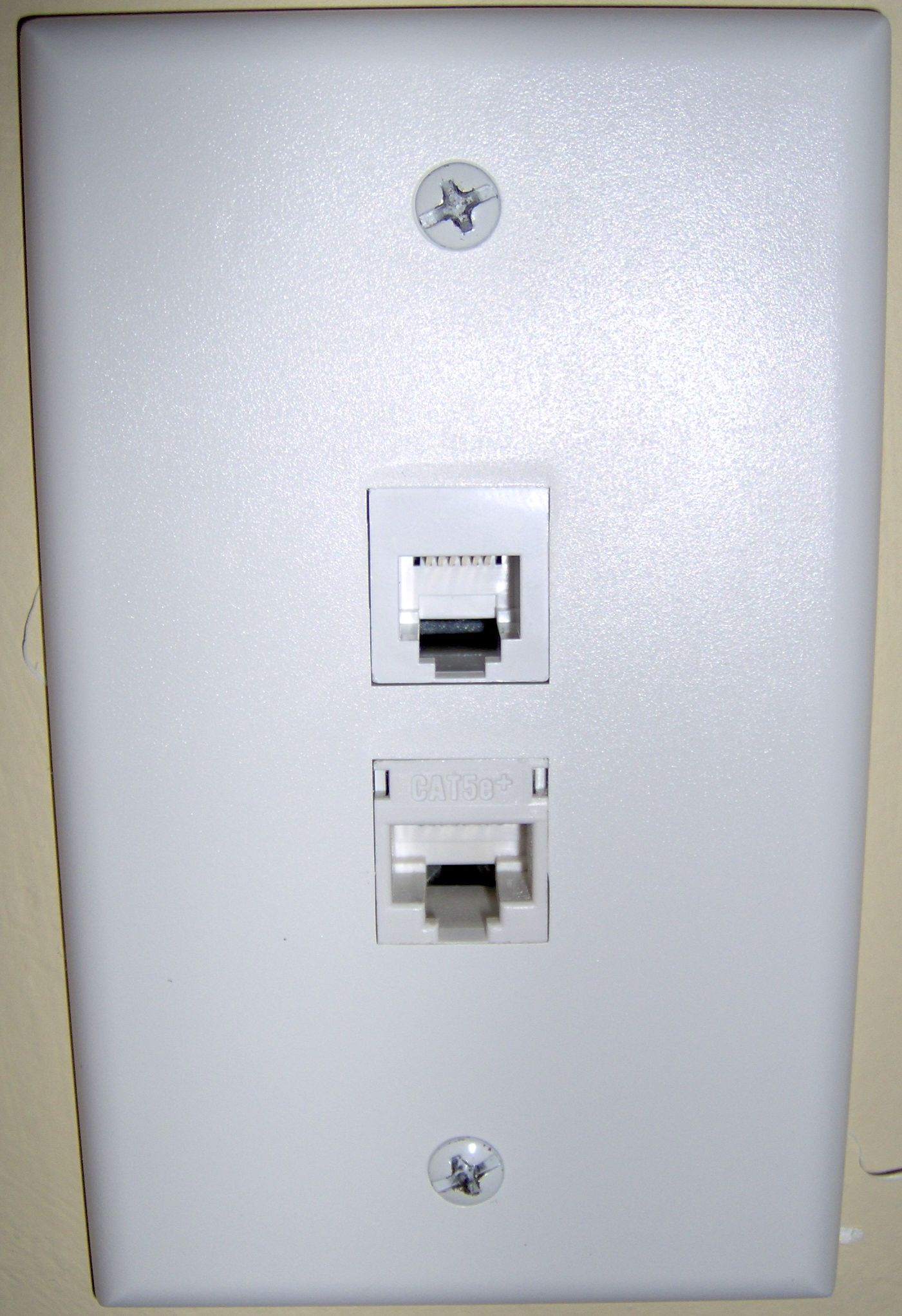 Hack Your House: Run Both Ethernet and Phone Over Existing Cat-5 Cable ...